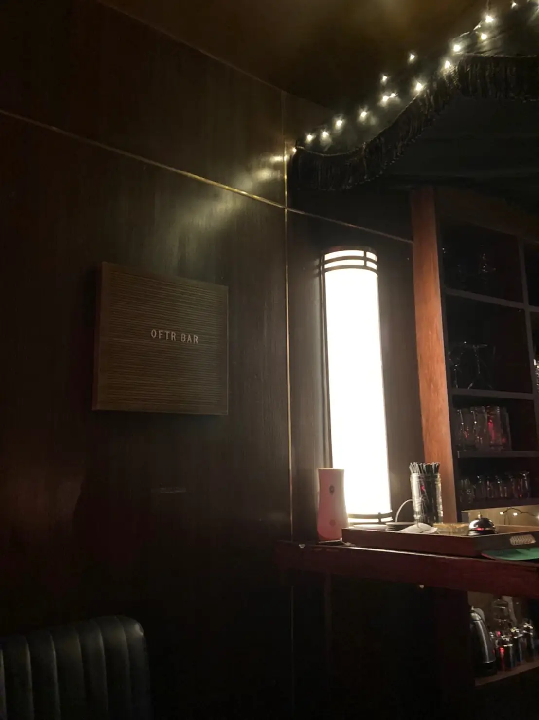 รีวิว OFTR BAR บาร์ลับ ๆ เปิดใหม่สวยมาก ️ | แกลเลอรีที่โพสต์โดย ...