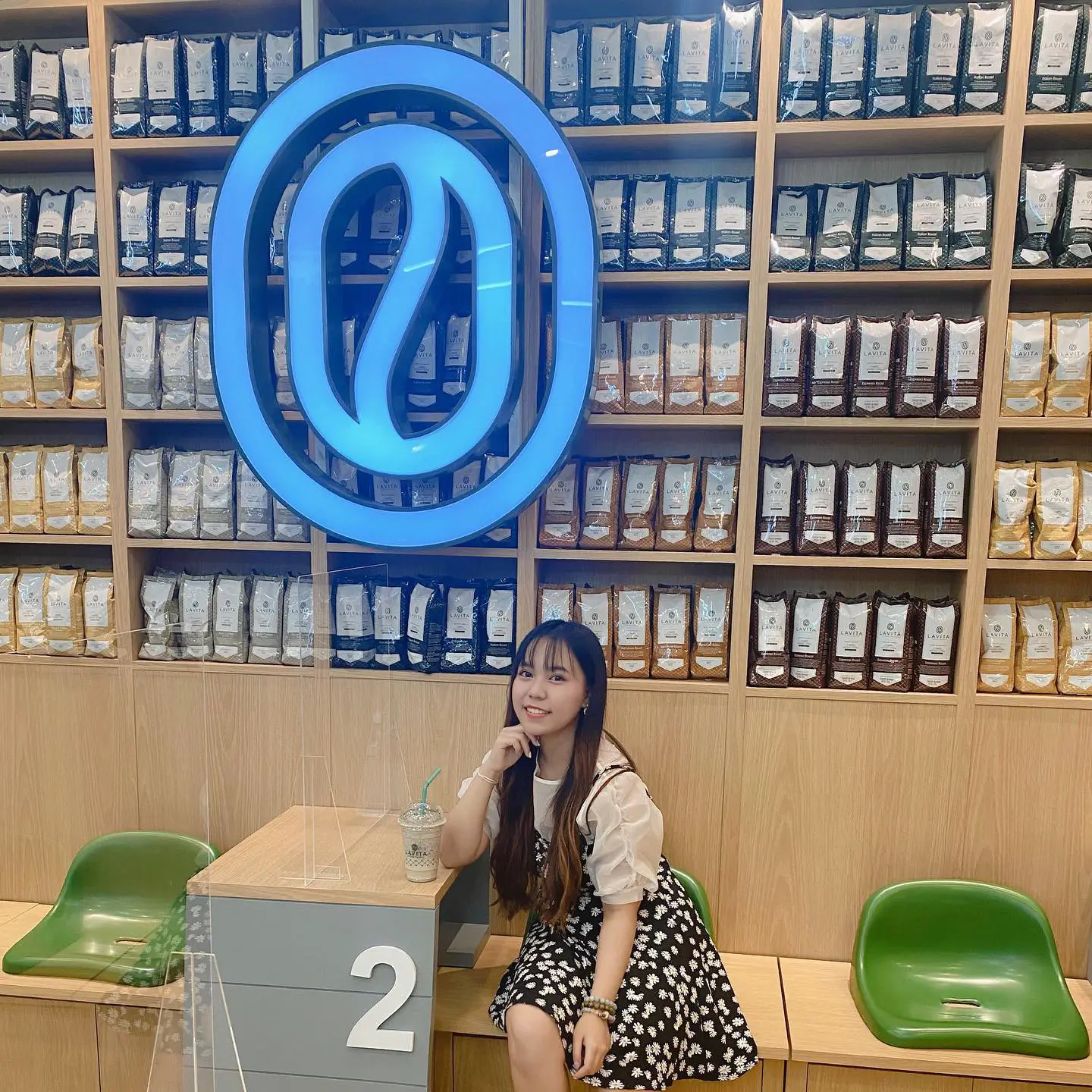 Cafe เมล็ดกาแฟ Lavita ☕️ | แกลเลอรีที่โพสต์โดย Namssn | Lemon8