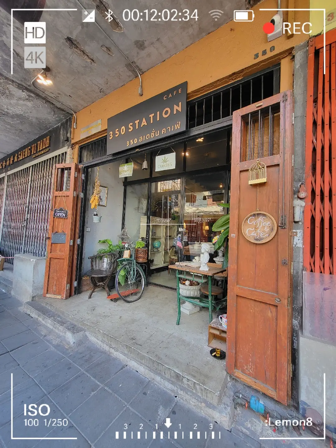 Cafe neighborhood mrt speaker head. Tired, just take a break. 🍹 | Gallery posted by Keroview ...