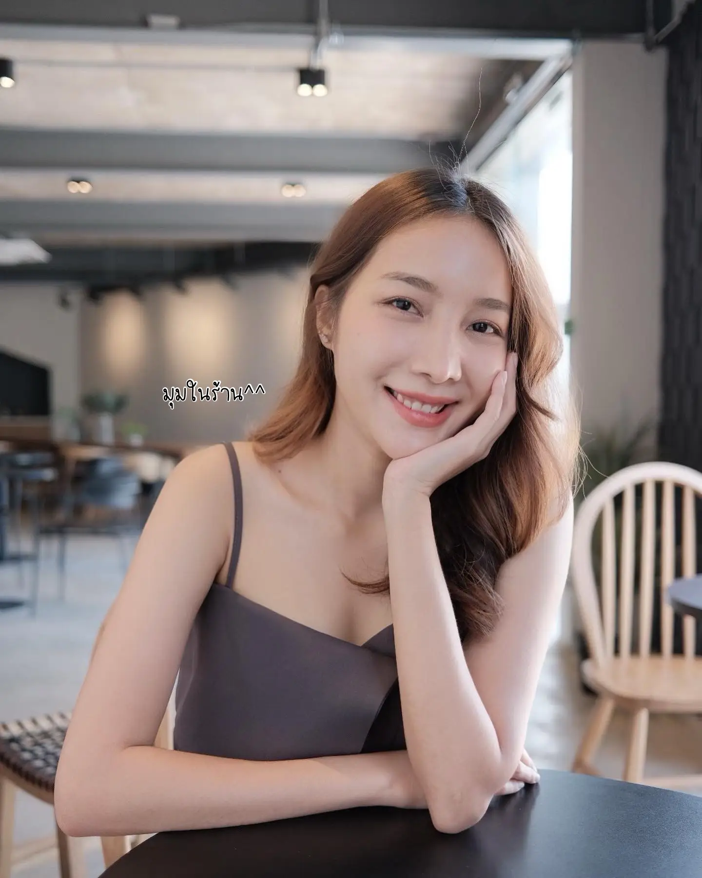 คาเฟ่เก๋ๆ สไตล์ Modern Loft ย่านปทุม🤍🖤 | แกลเลอรีที่โพสต์โดย Palika Pongpeer | Lemon8