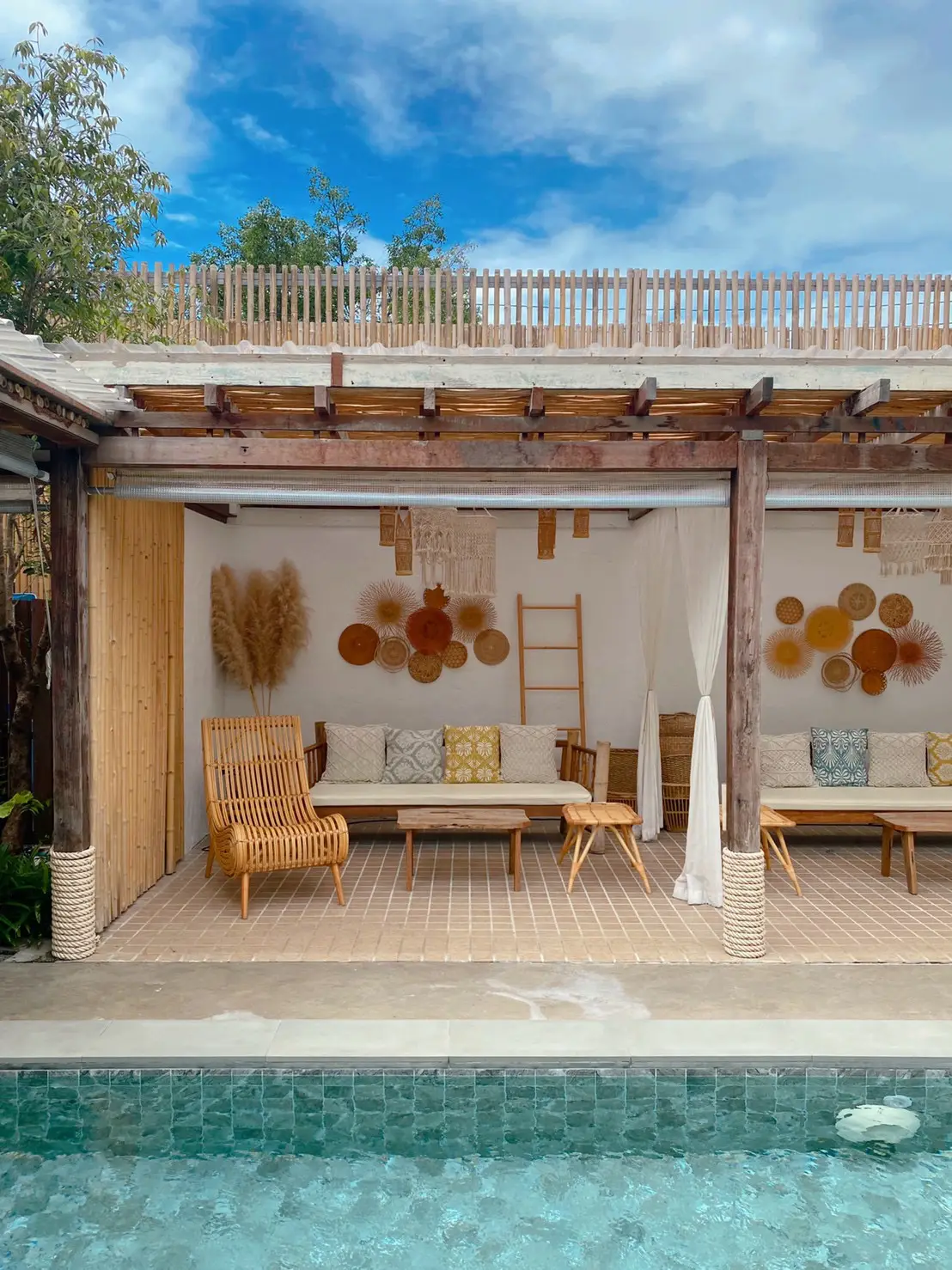 ไปเที่ยวทะเล(ทิพย์)ในกทม.กัน !⛱ | แกลเลอรีที่โพสต์โดย ptp.ev | Lemon8