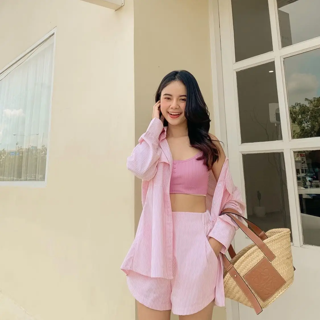 รีวิว กระเป๋าสานในตำนาน〰️ (ที่ต้องมี!!) | แกลเลอรีที่โพสต์โดย sixsix | Lemon8