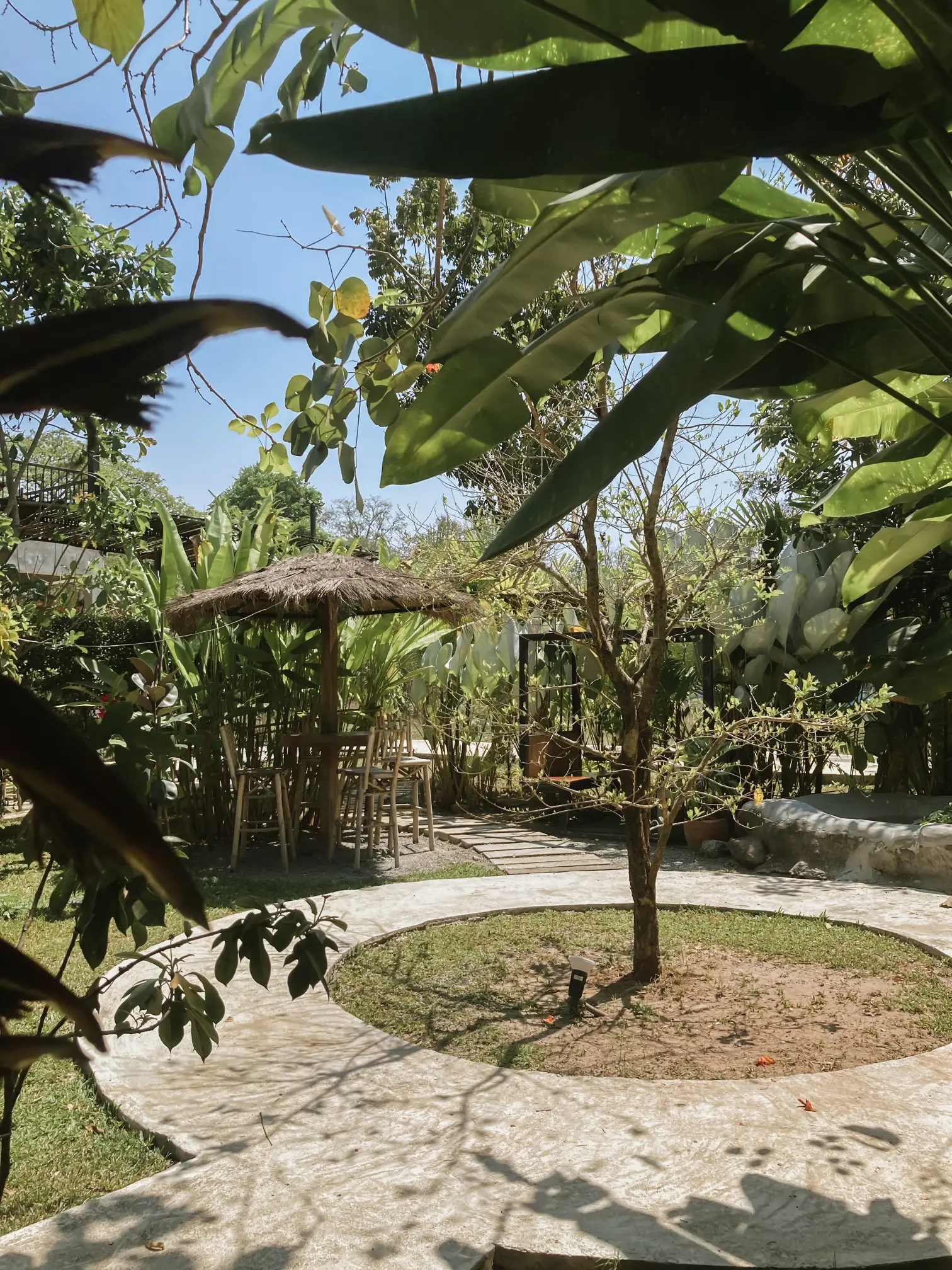 On a roll คาเฟ่บนเส้นทางผ่าน ที่ต้องแวะ | แกลเลอรีที่โพสต์โดย MIULAMOON ...