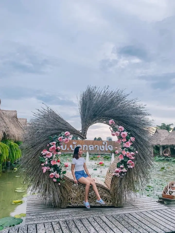 The central lotus shop, Pattaya's new landmark is very beautiful. The ...