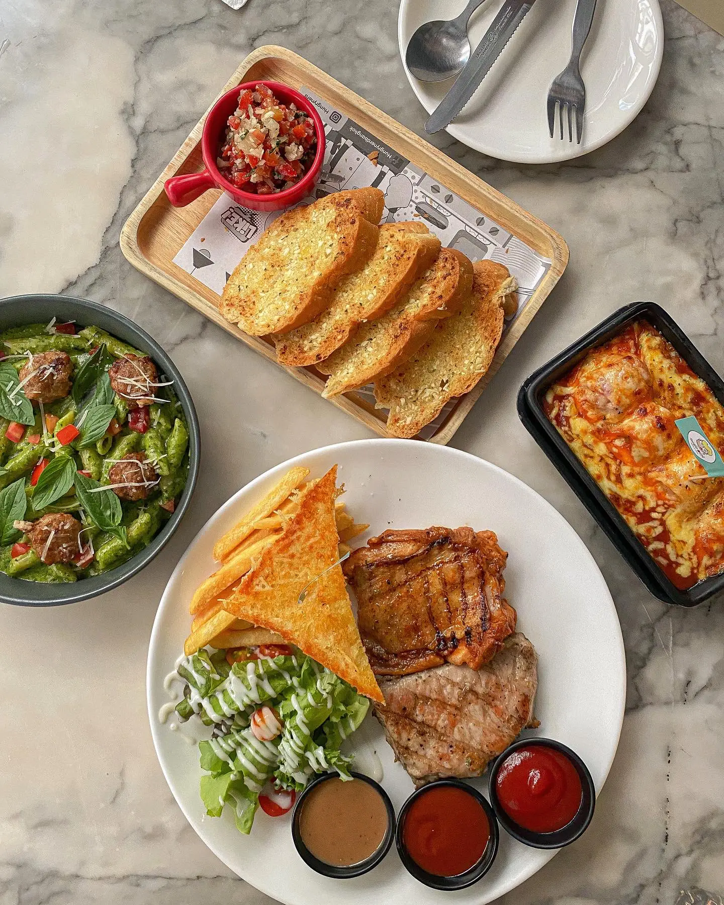 Hungry nerd ร้านเสต๊ก&พาสต้าย่านราชเทวี | แกลเลอรีที่โพสต์โดย ...