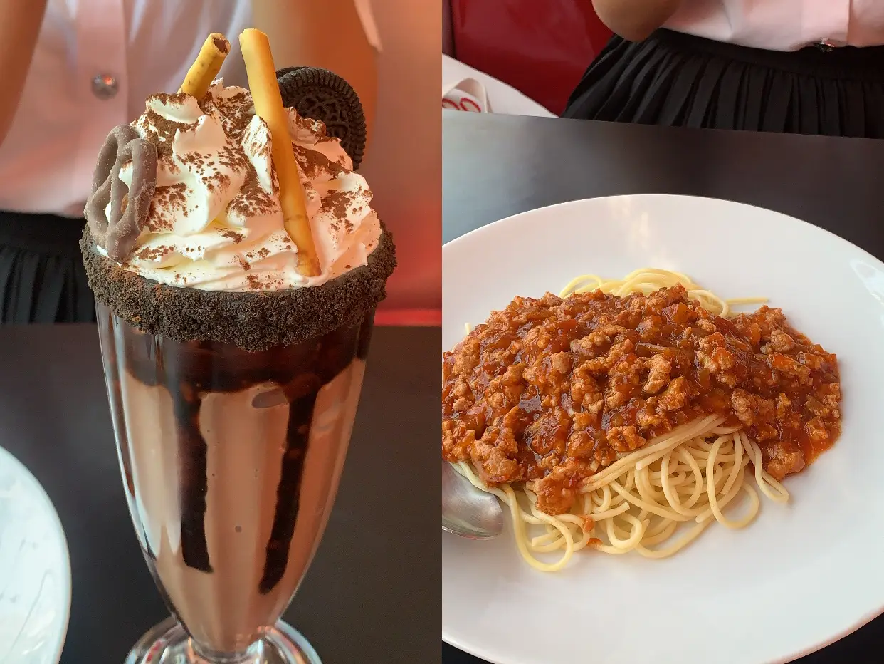 คาเฟ่ ย่านจรัญ13 สไตล์อเมริกัน 90 | แกลเลอรีที่โพสต์โดย Tg_nst | Lemon8