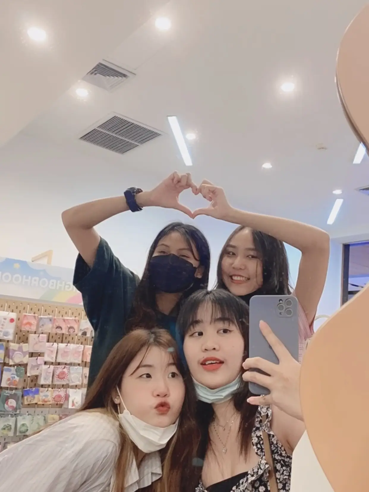 ร้านถ่ายรูป ฟิ ว เจอร์ รังสิต ชั้น 3 - การค้นหาใน Lemon8