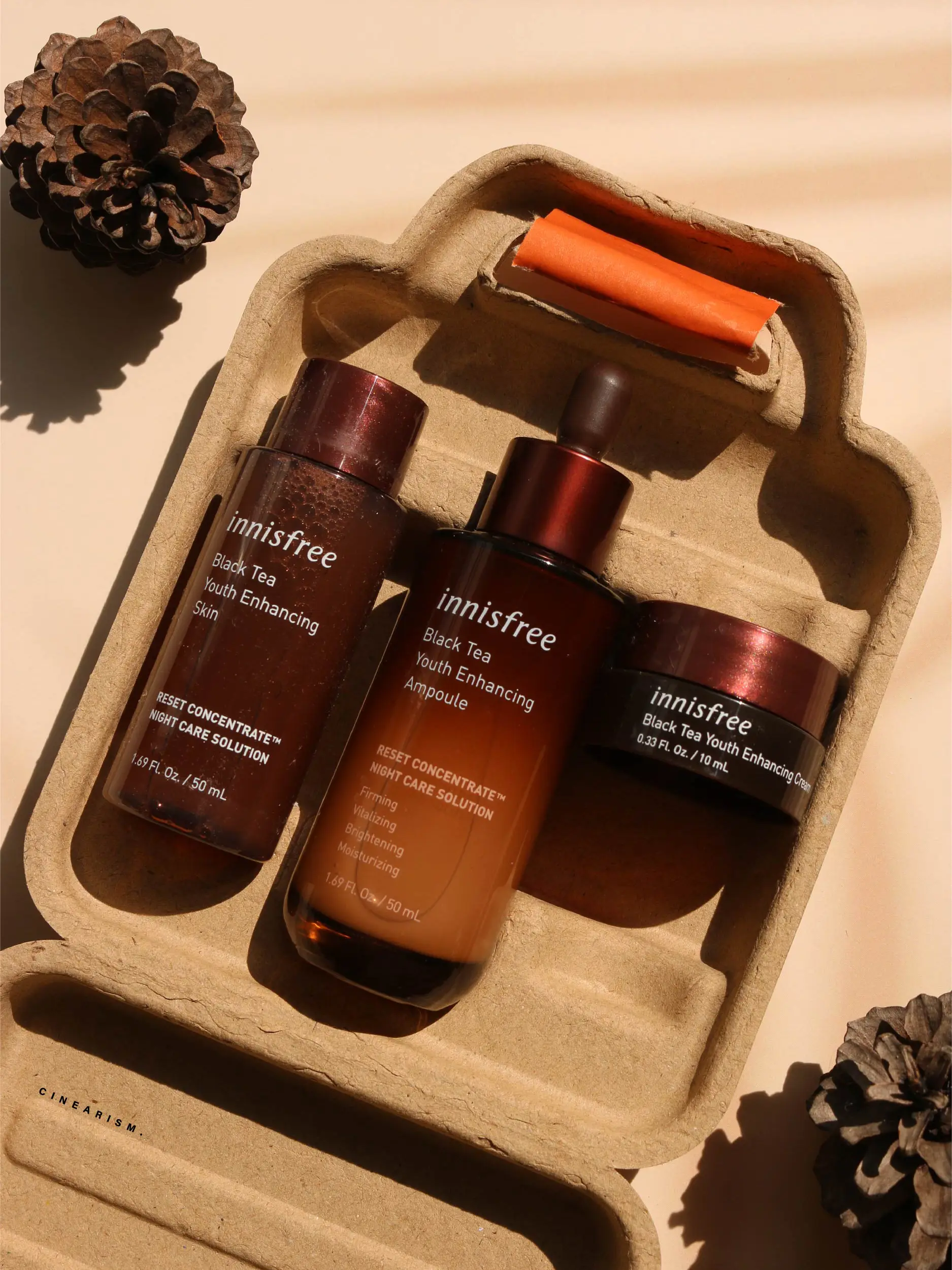 Innisfree Black Tea แอมพลูที่จะช่วยให้เราไม่ยอมแก่!!🤎 | แกลเลอรีที่โพสต์โดย cinearism💀 | Lemon8