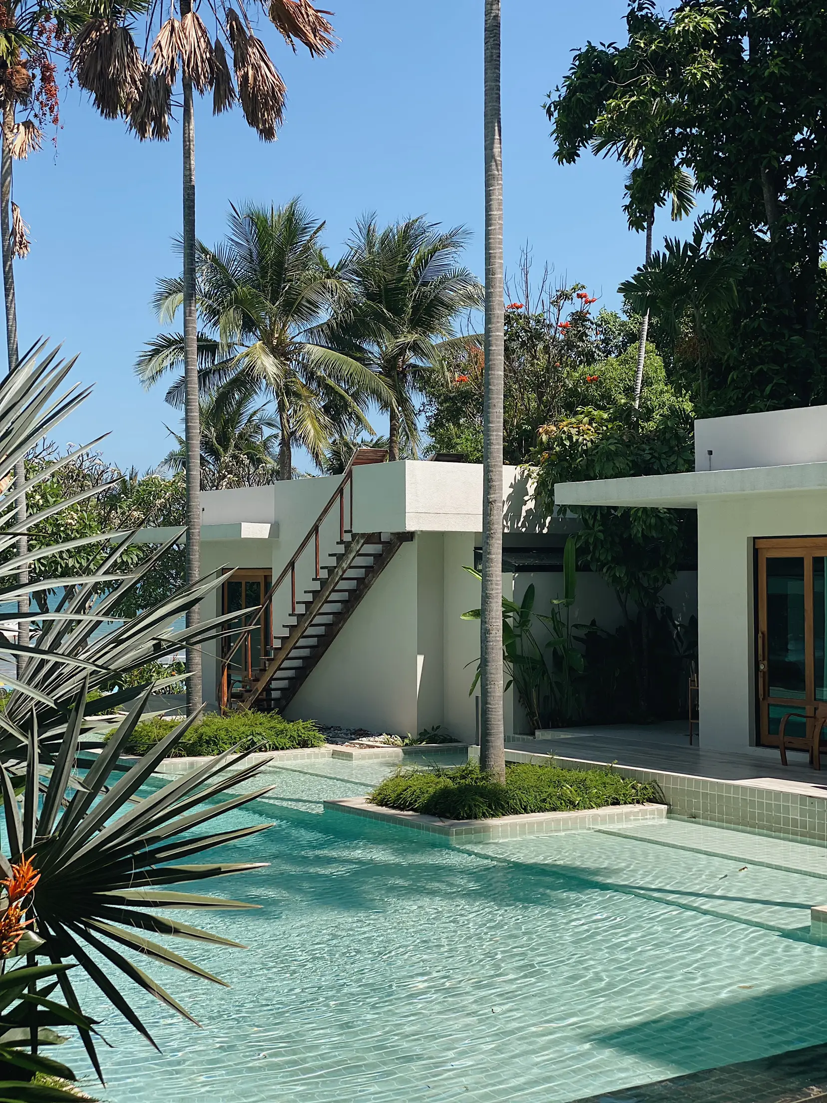 RELO โรงแรมหัวหินเปิดใหม่ หาดส่วนตัวพร้อมวิวinfinity pool💙 | แกลเลอรี ...