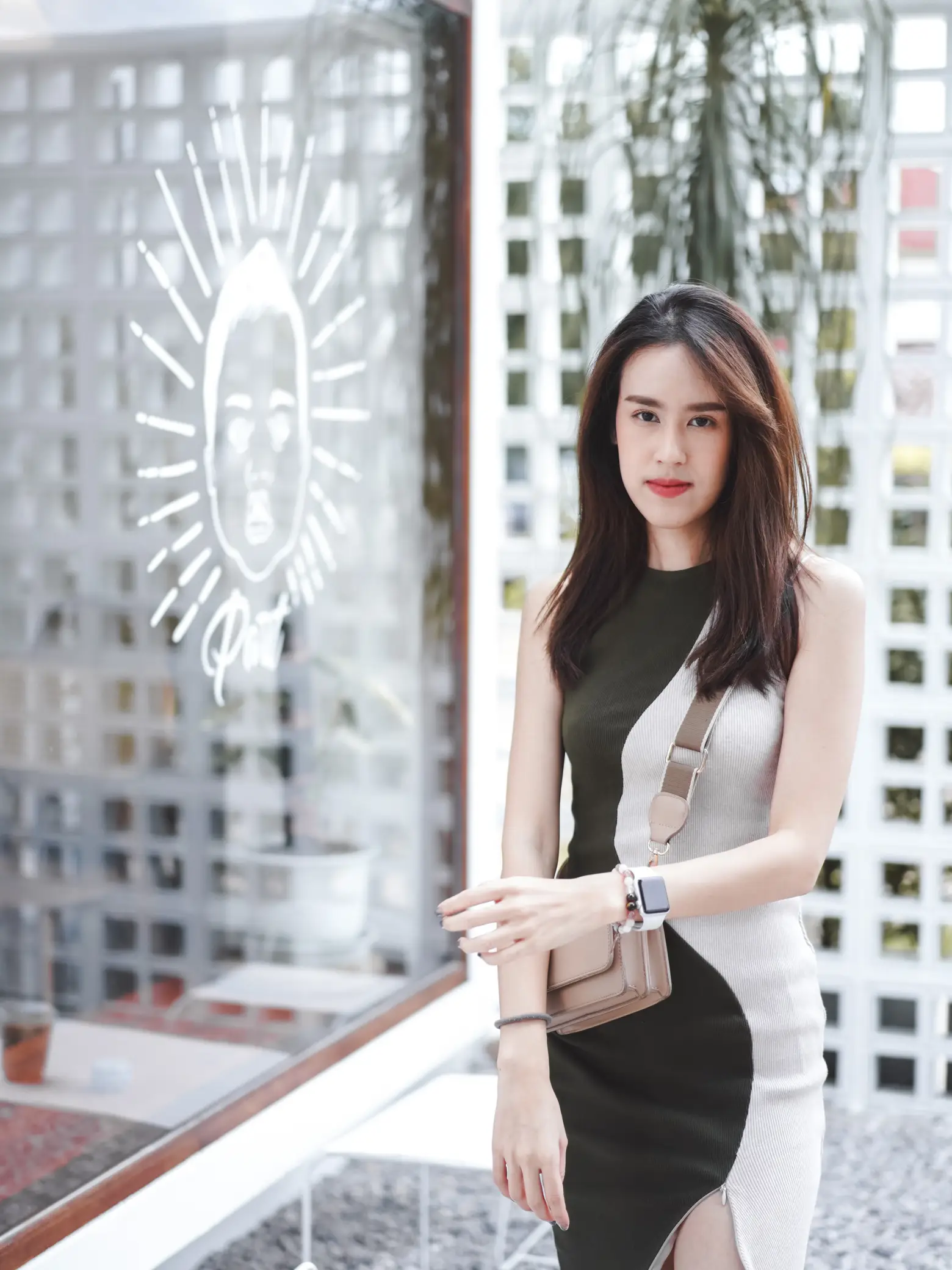 ชี้เป้าชุดเดรสพรางหุ่น เอวเว้า | แกลเลอรีที่โพสต์โดย Mildmalaii | Lemon8