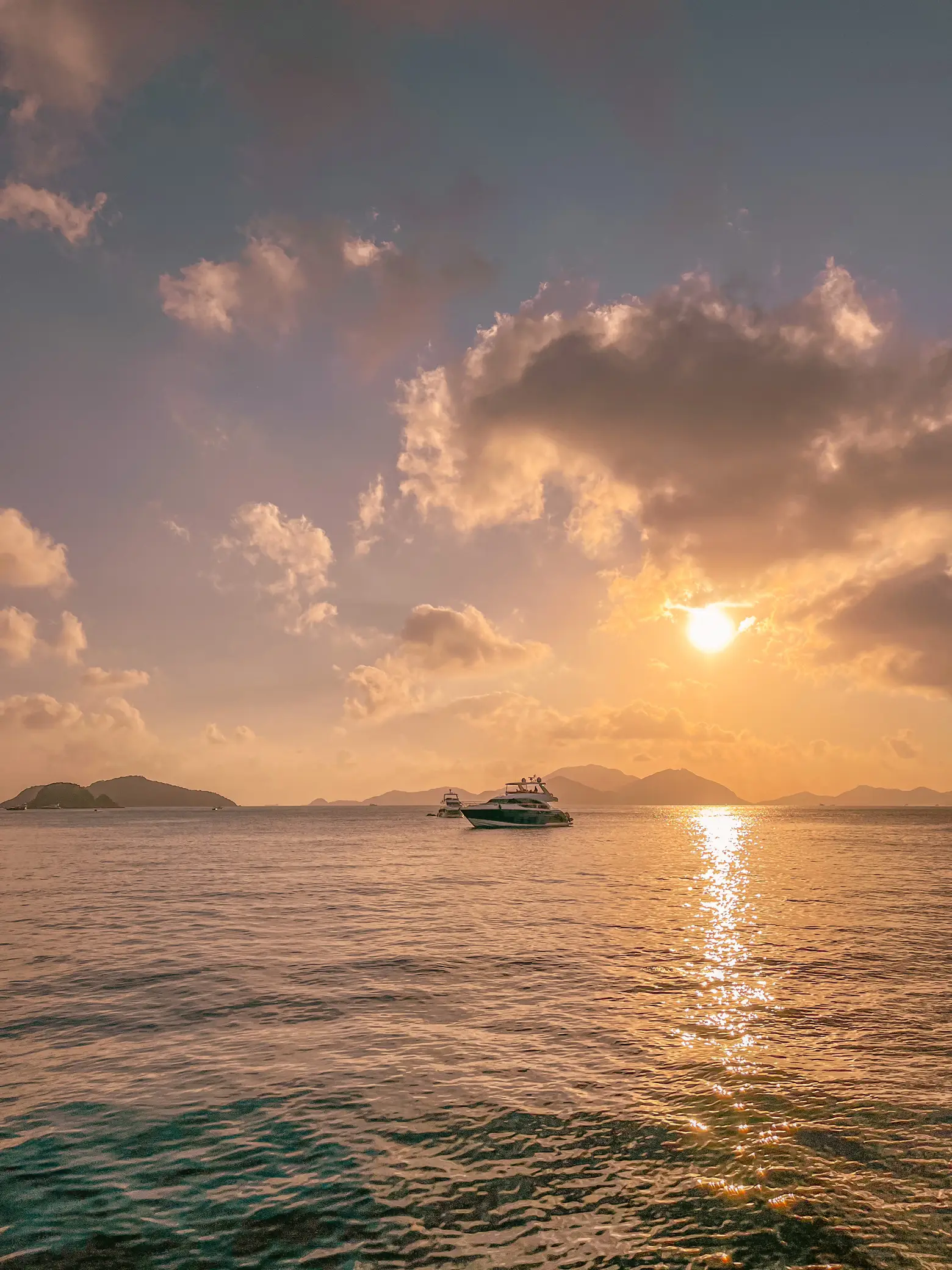 กาลครั้งหนึ่งที่ Repulse Bay | แกลเลอรีที่โพสต์โดย Phoebe Hung | Lemon8