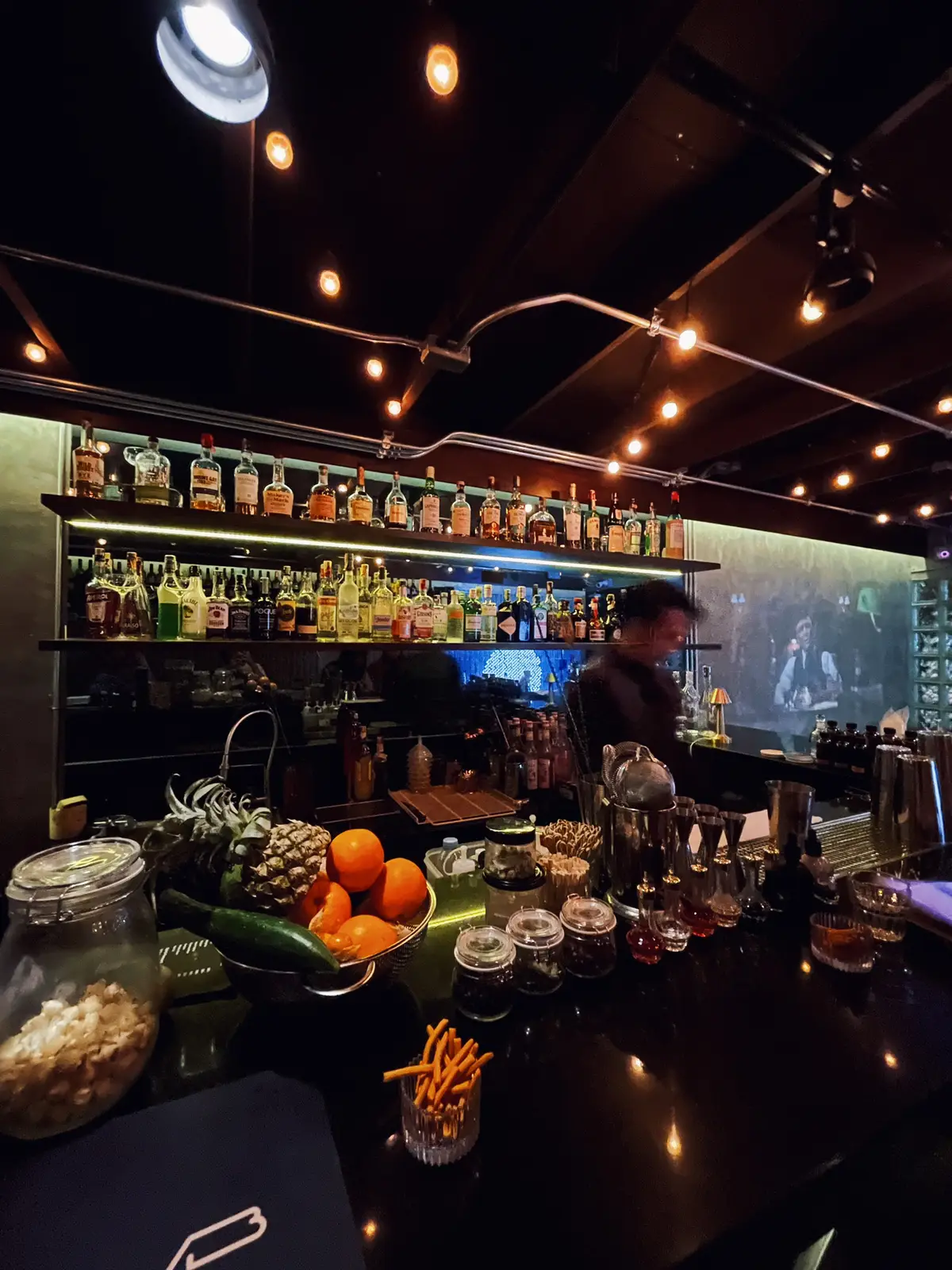 Where bar! บาร์ลับ ย่านนาคนิวาส | แกลเลอรีที่โพสต์โดย Nutannnhd | Lemon8