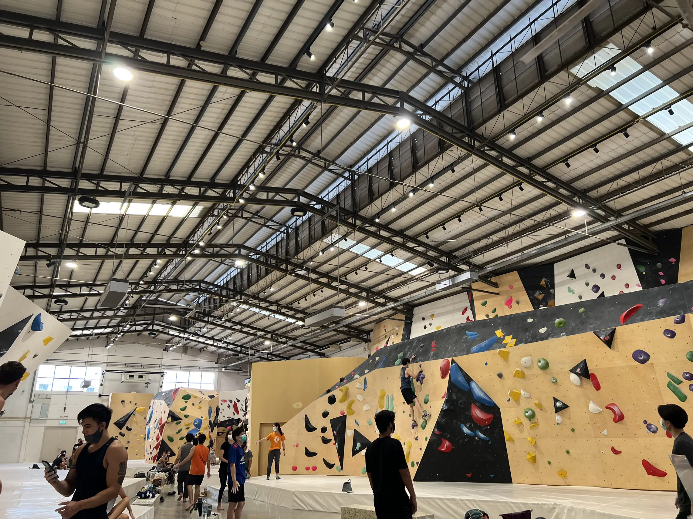 เรียนปีนเขาครั้งแรก! ️‍🔥 | แกลเลอรีที่โพสต์โดย cherlin.er | Lemon8