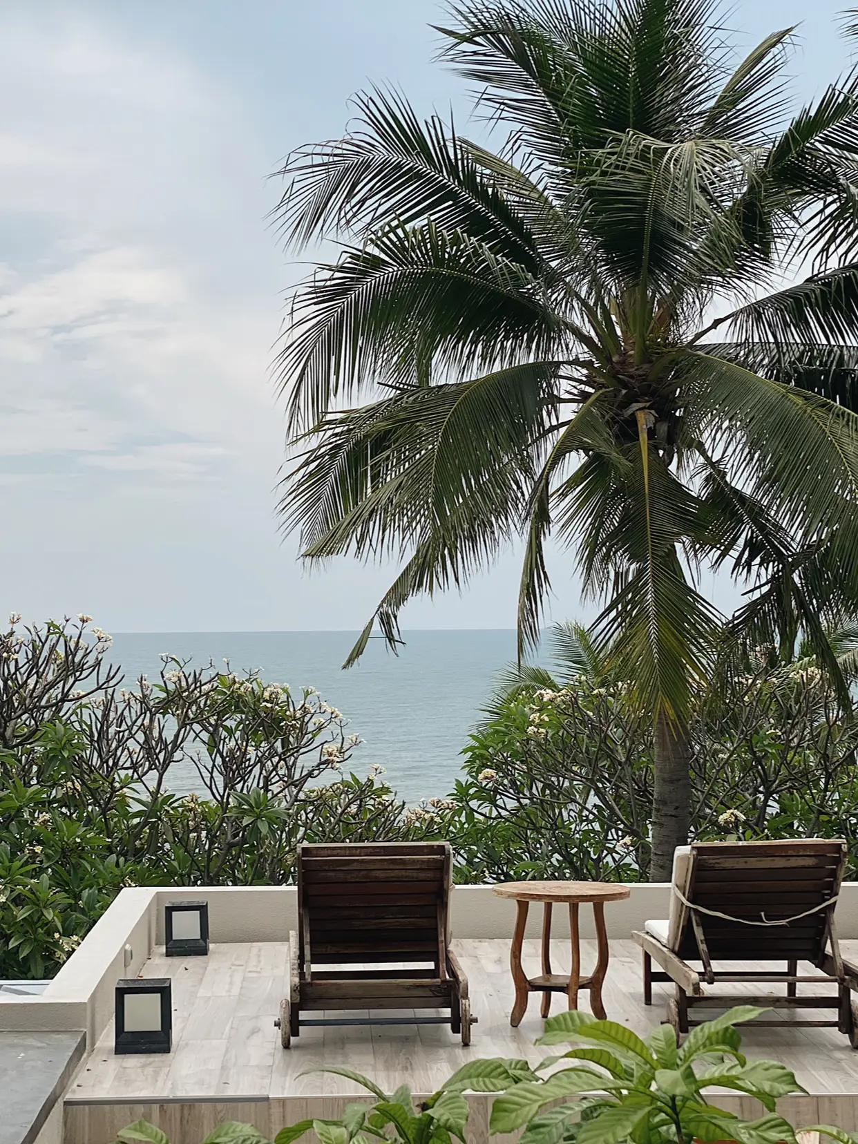 RELO โรงแรมหัวหินเปิดใหม่ หาดส่วนตัวพร้อมวิวinfinity pool💙 | แกลเลอรี ...