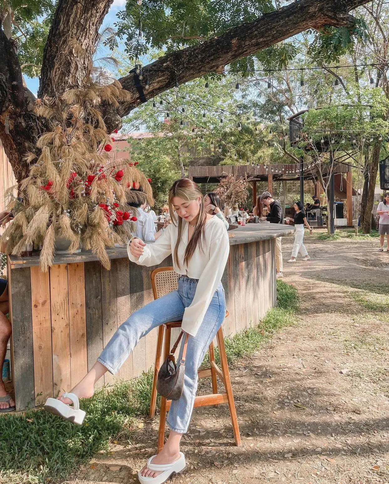 คาเฟ่ธรรมชาติกลางอ่อนนุช💚🤎🍁 | แกลเลอรีที่โพสต์โดย Benjarat St | Lemon8