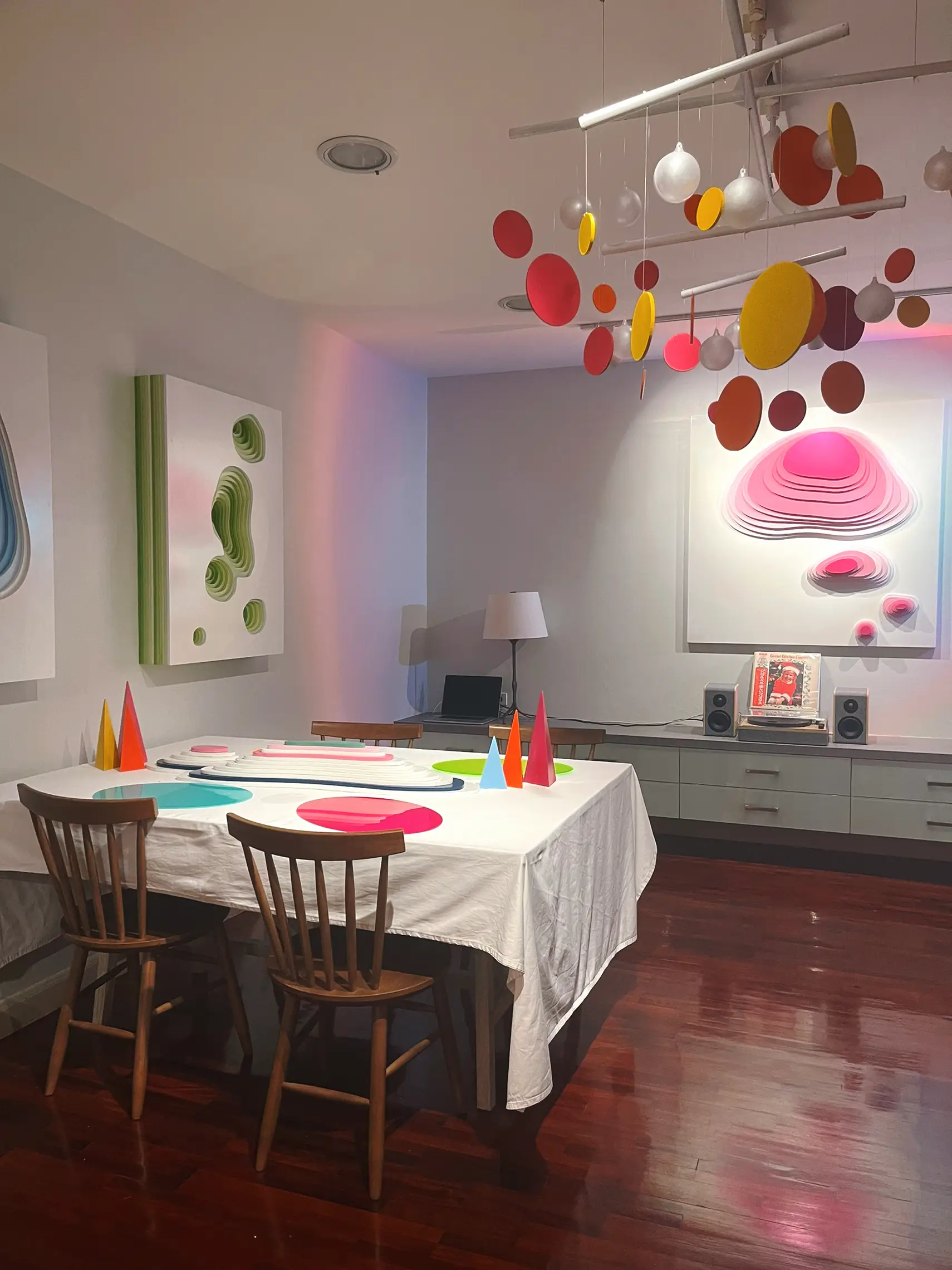 ดินเนอร์ปีใหม่แบบสดใสที่ Budyyy ! 💗💛🧡 | แกลเลอรีที่โพสต์โดย PRAEPLOY | Lemon8