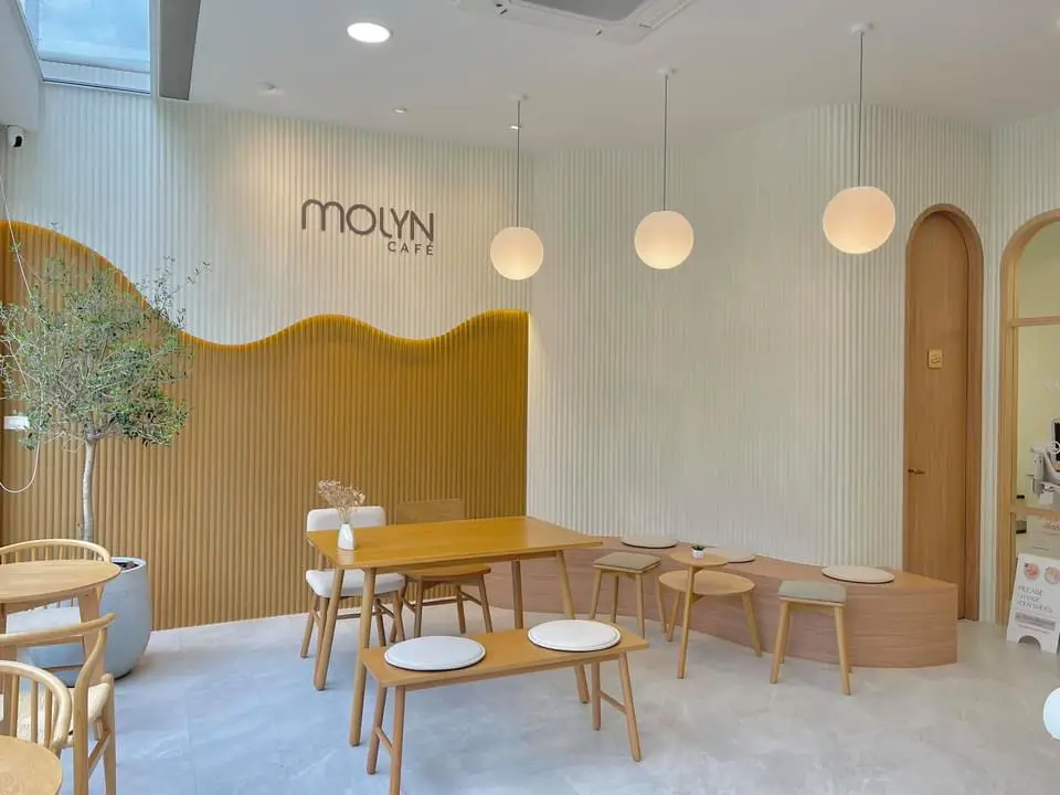 MOLYN Cafe คาเฟ่มินิมอล ย่านเกษตรนวมินทร์ | แกลเลอรีที่โพสต์โดย ...