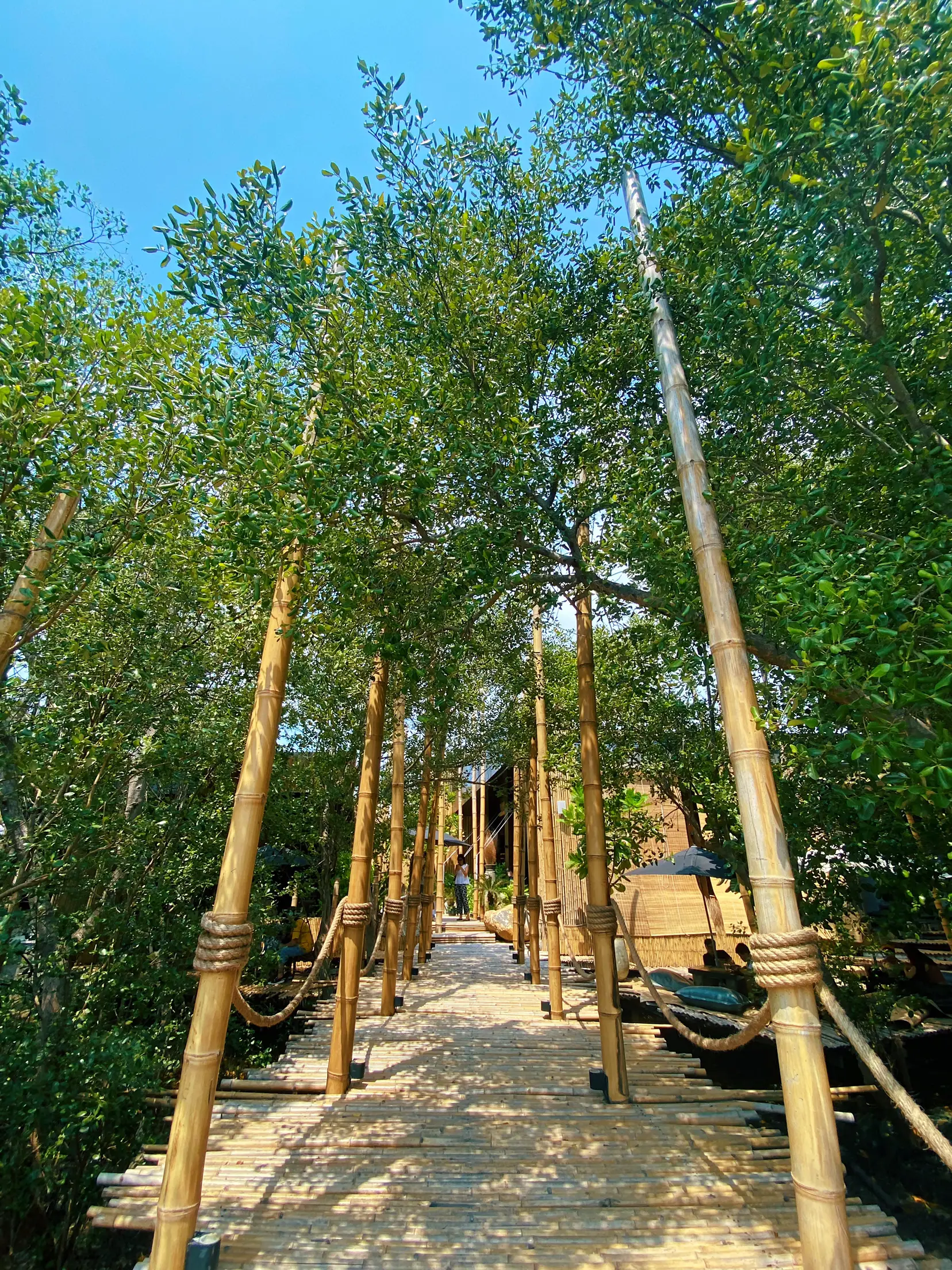 พาไปเที่ยว Taab Cafe ที่ชลบุรี | แกลเลอรีที่โพสต์โดย Meepik | Lemon8