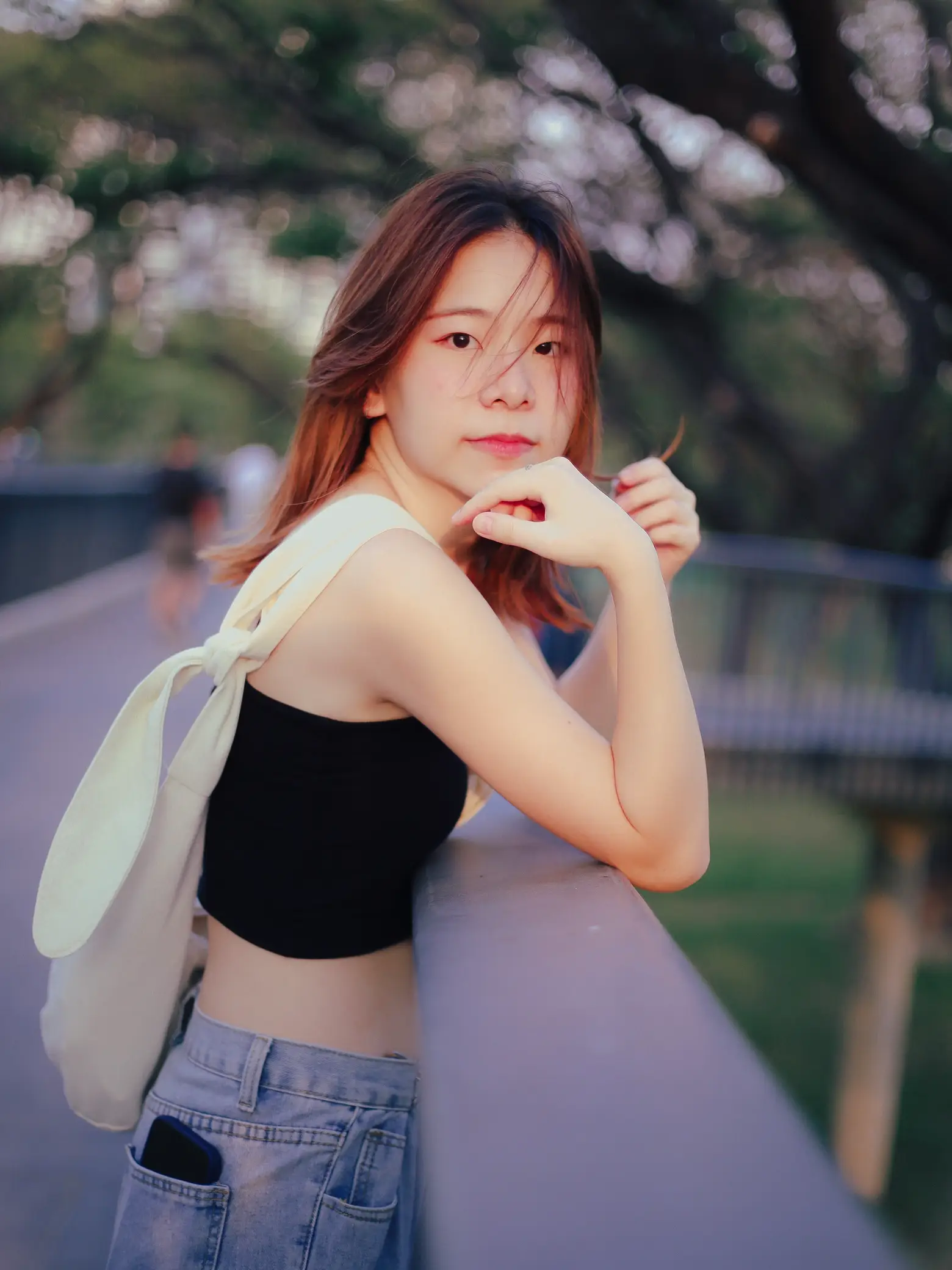 How to โพสท่าถ่ายรูป @สวนเบญจกิติ | แกลเลอรีที่โพสต์โดย w.waa | Lemon8