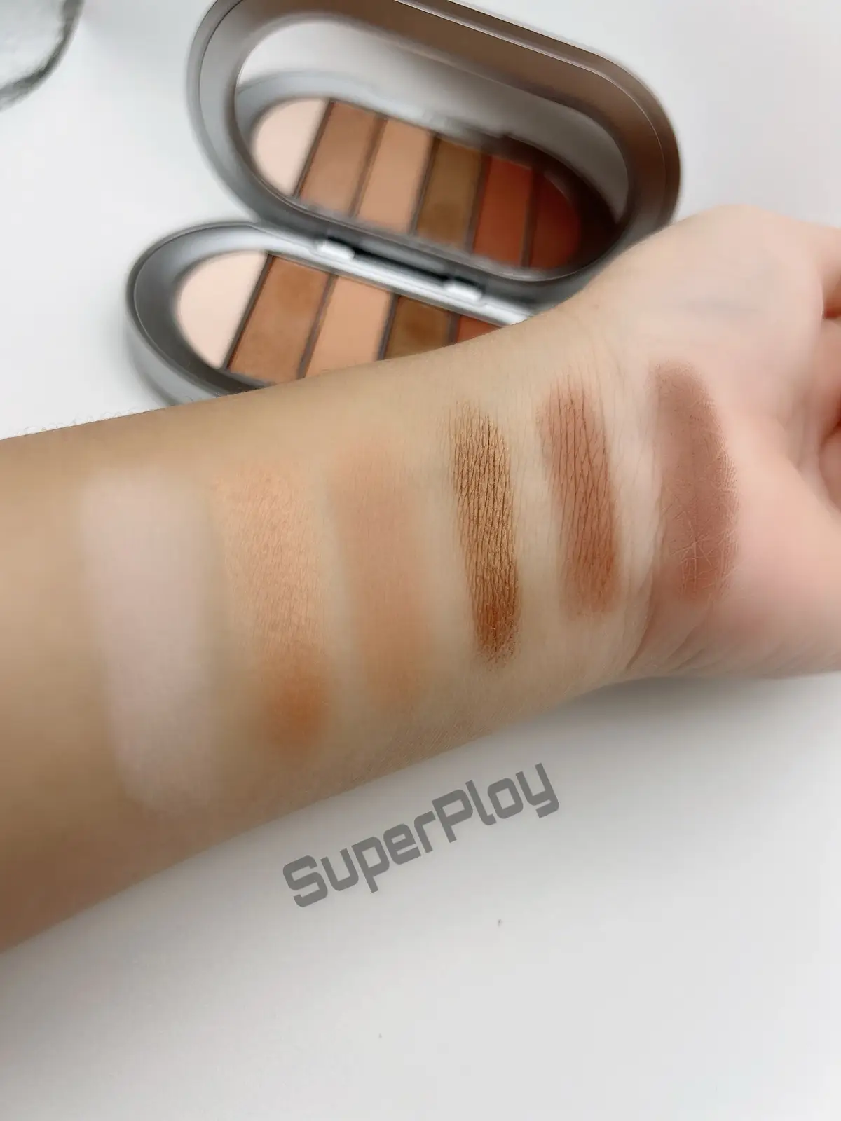 r.e.m. beauty | แกลเลอรีที่โพสต์โดย SuperPloy | Lemon8