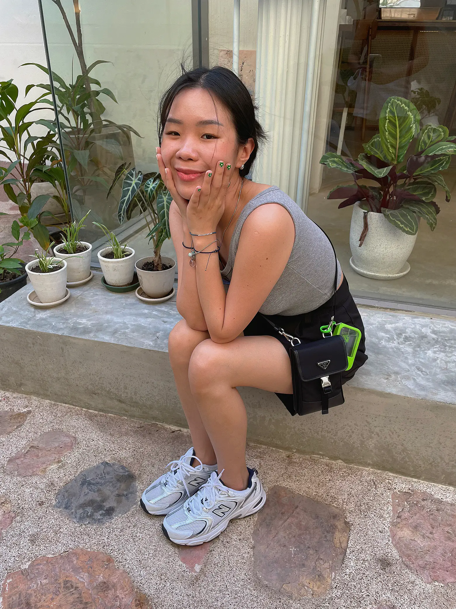 OOTD: cafe hopping ลุคสบายๆ | แกลเลอรีที่โพสต์โดย Ppasta | Lemon8