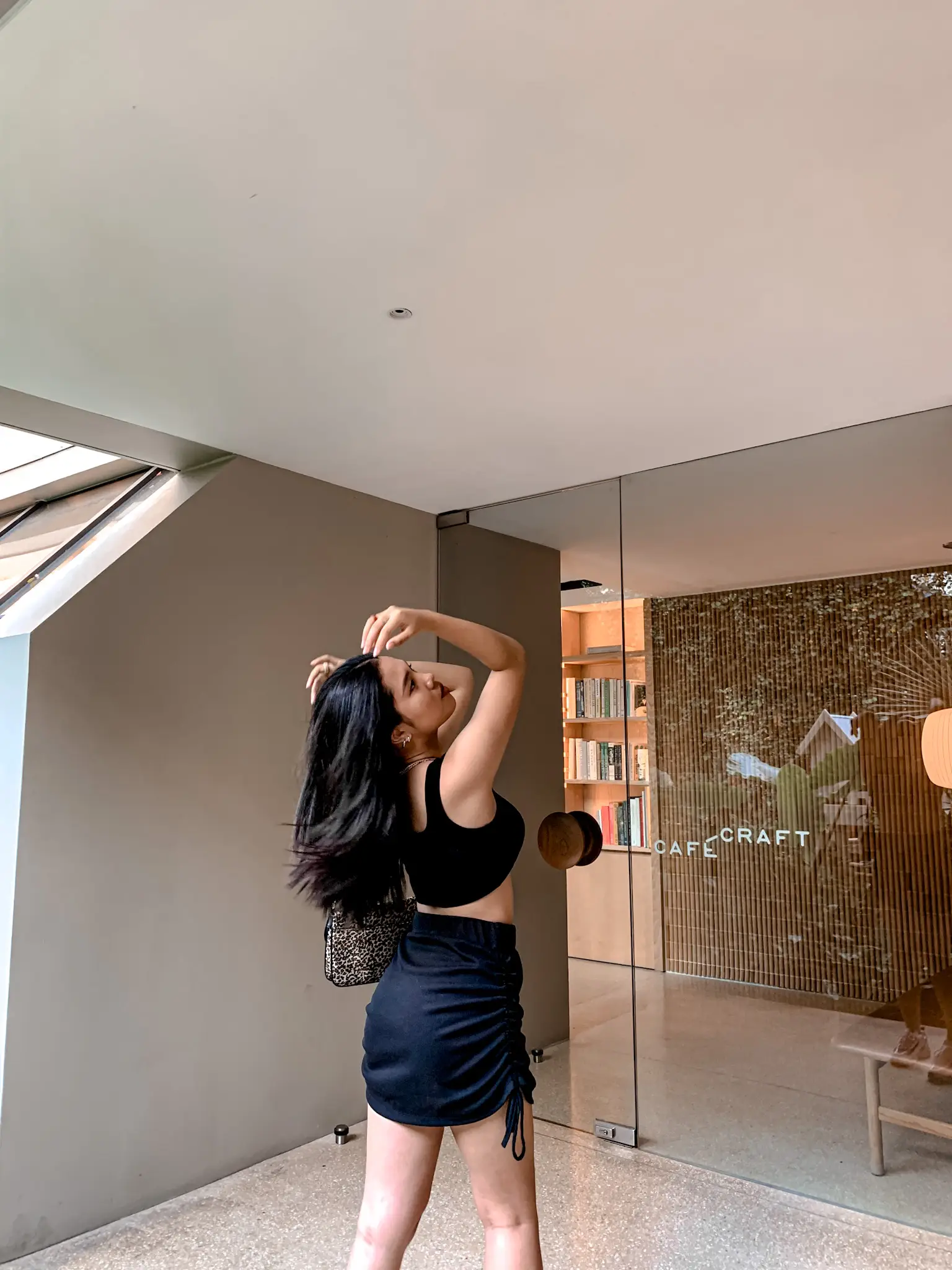 ทริคถ่ายรูปโชว์ก้น - การค้นหาใน Lemon8