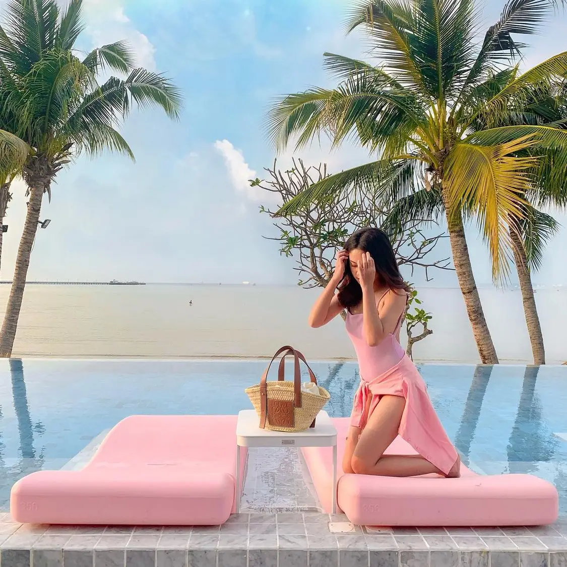 รีวิว กระเป๋าสานในตำนาน〰️ (ที่ต้องมี!!) | แกลเลอรีที่โพสต์โดย sixsix | Lemon8