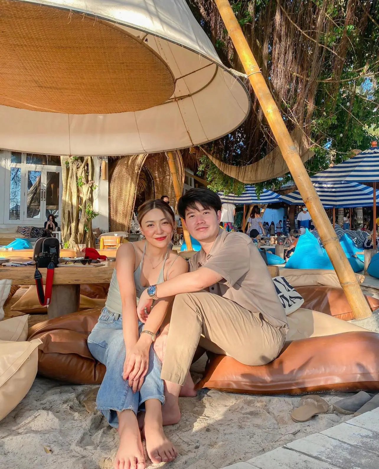 ท่าโพสต์คู่แฟน โพสต์ยังไงให้ดูรักกันมาก 555 🤪🤪 | แกลเลอรีที่โพสต์โดย Beamcdth | Lemon8