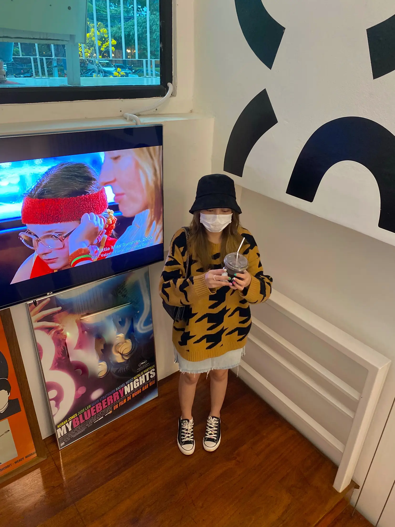 FICS คาเฟ่สายอาร์ต ใครที่ชอบแนวเท่ๆคูลๆร้านนี้ไม่ควรพลาด☕️🗄 | แกลเลอรีที่โพสต์โดย iceise | Lemon8