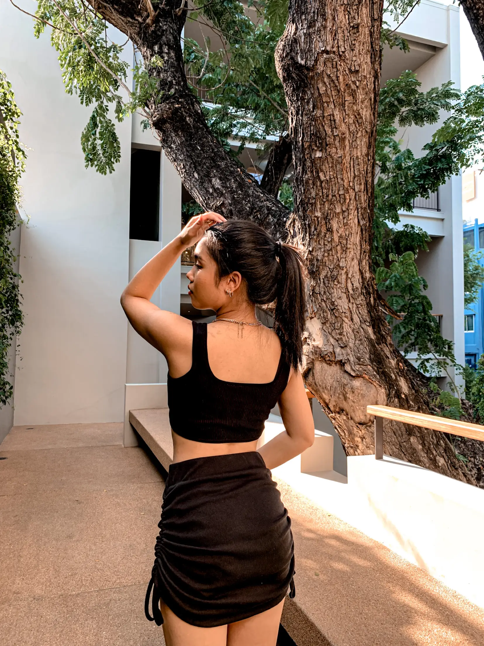 ทริคถ่ายรูปโชว์ก้น - การค้นหาใน Lemon8