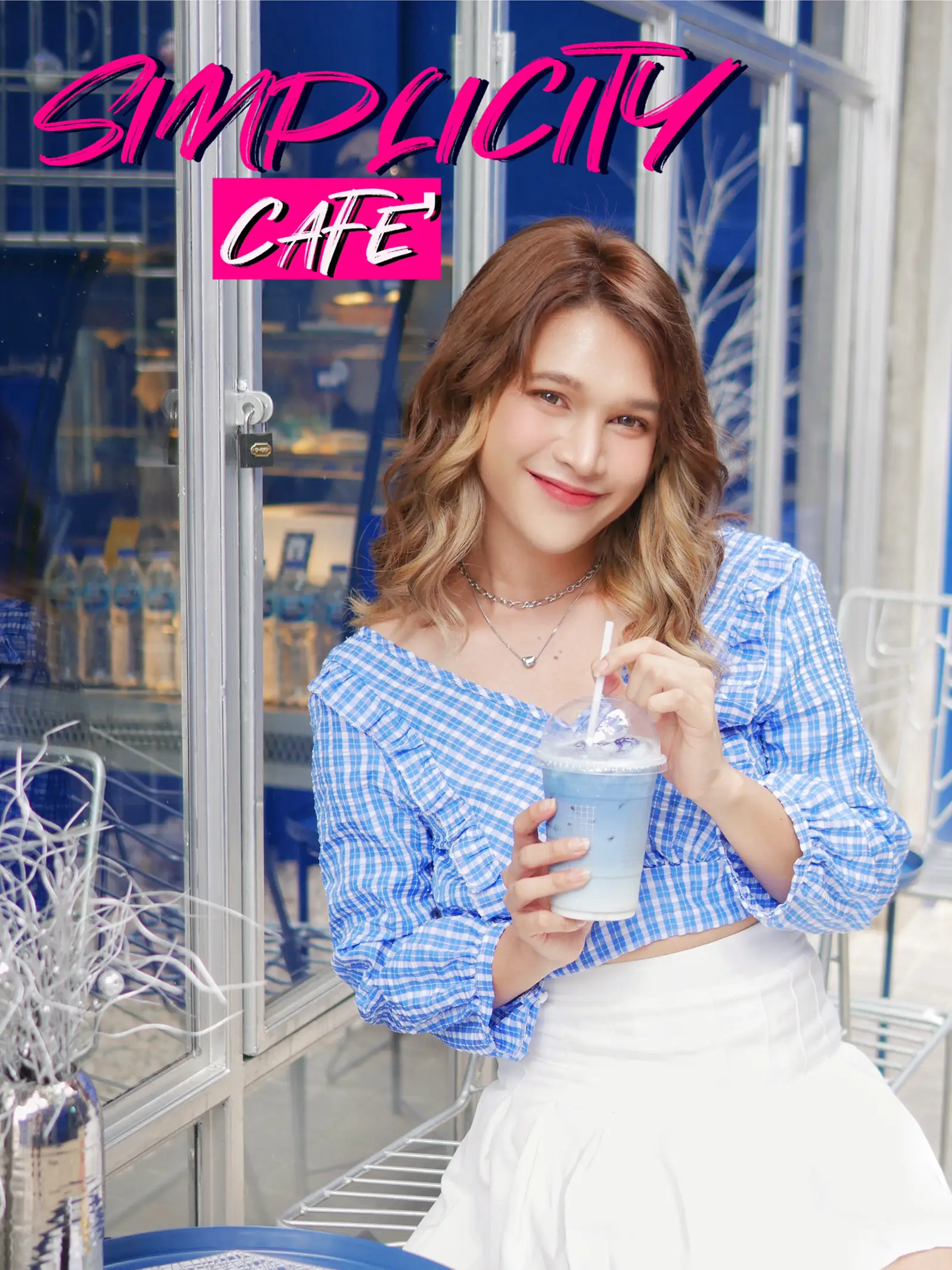 Simplicity Cafe คาเฟ่สีน้ำเงิน ชวนผู้ของคุณมาดูผีเสื้อที่นี้สิ่คะ 😝🦋 ...
