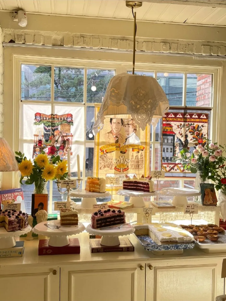 Café Layered คาเฟ่สไตล์วินเทจ @ Yeonnam,Seoul | แกลเลอรีที่โพสต์โดย ...