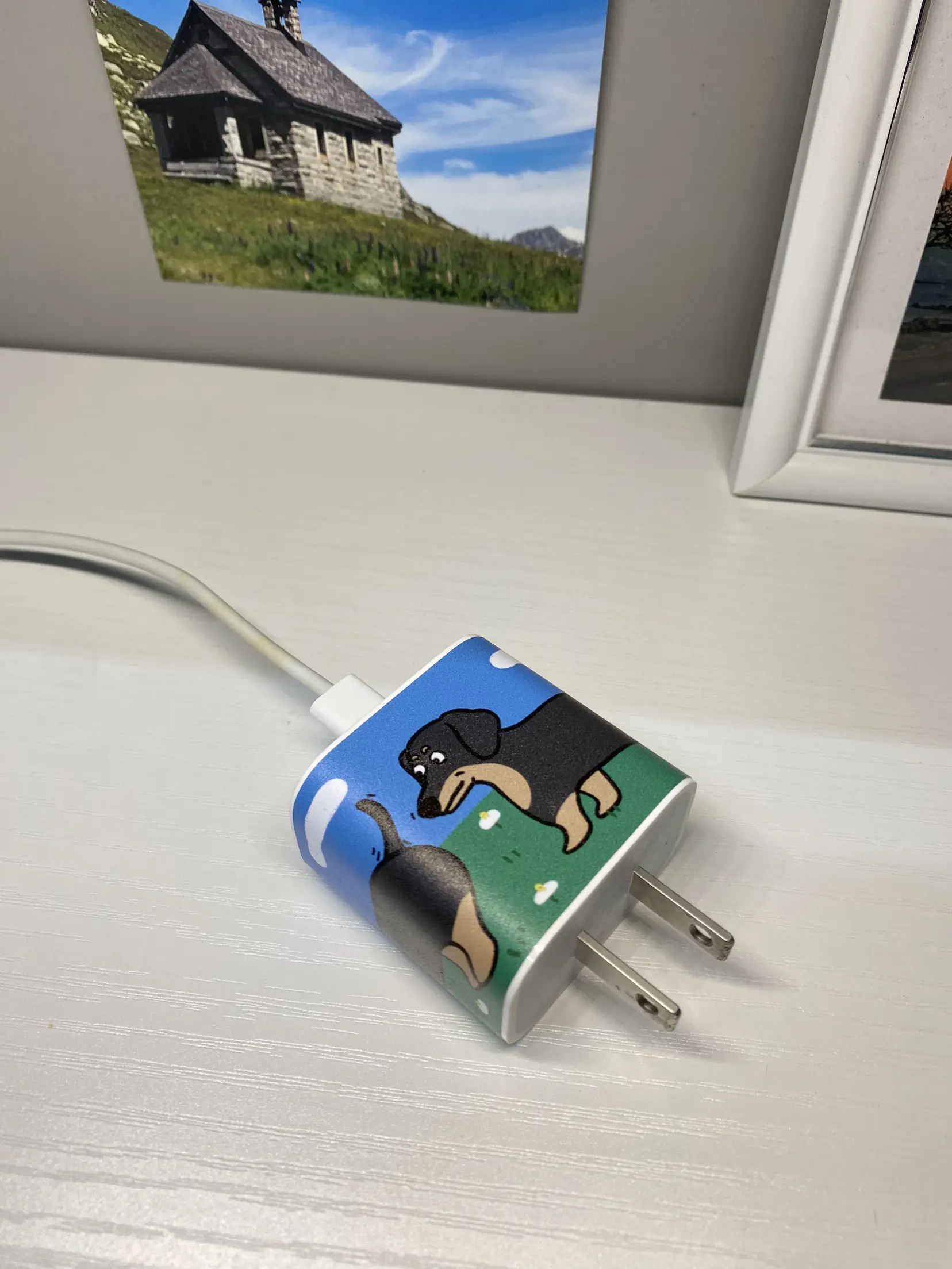 ADAPTER STICKER | หัวชาร์จต้องแตกต่าง🌟 | แกลเลอรีที่โพสต์โดย Nutcha B ...