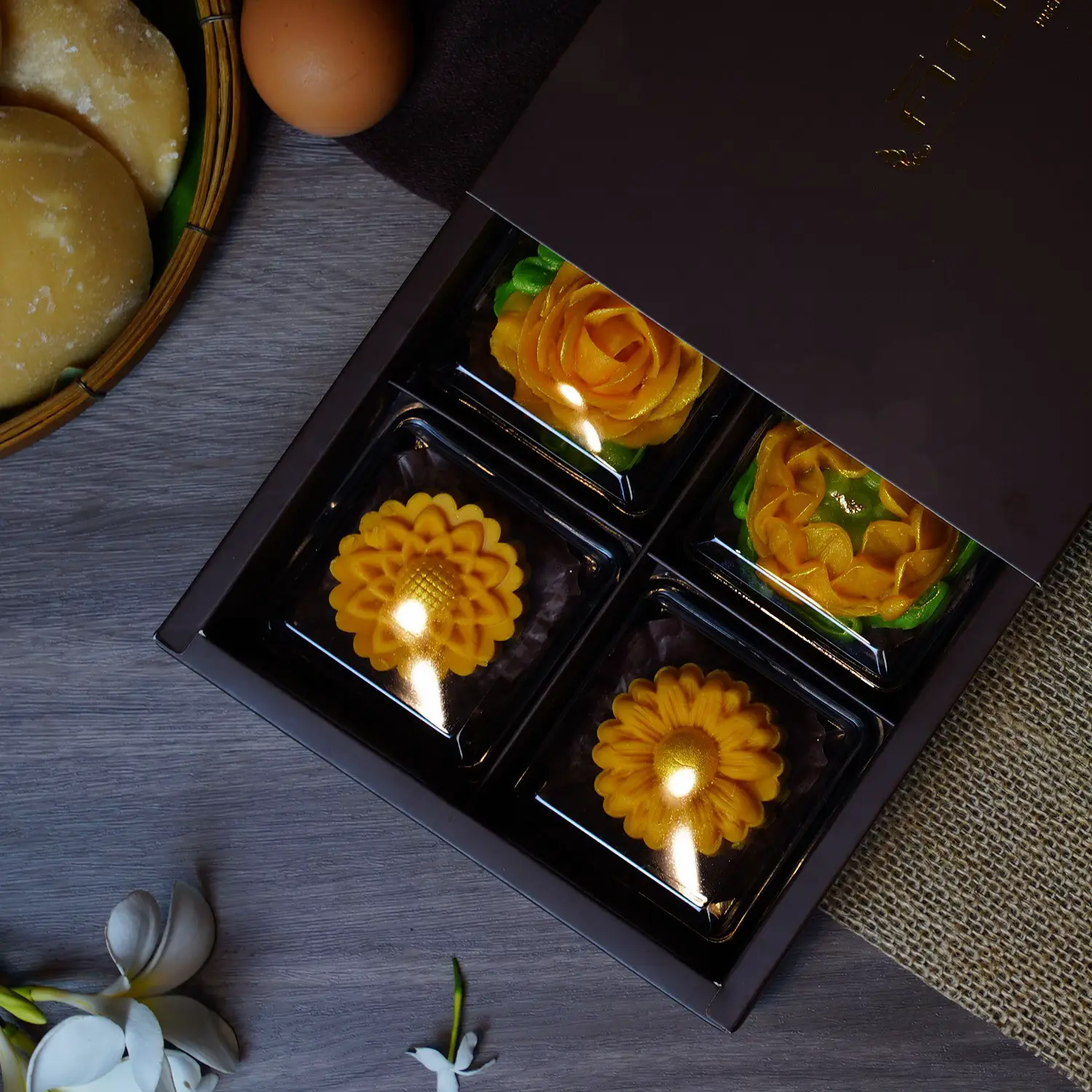 Set ขนมของขวัญปีใหม่ | แกลเลอรีที่โพสต์โดย MINT | Lemon8