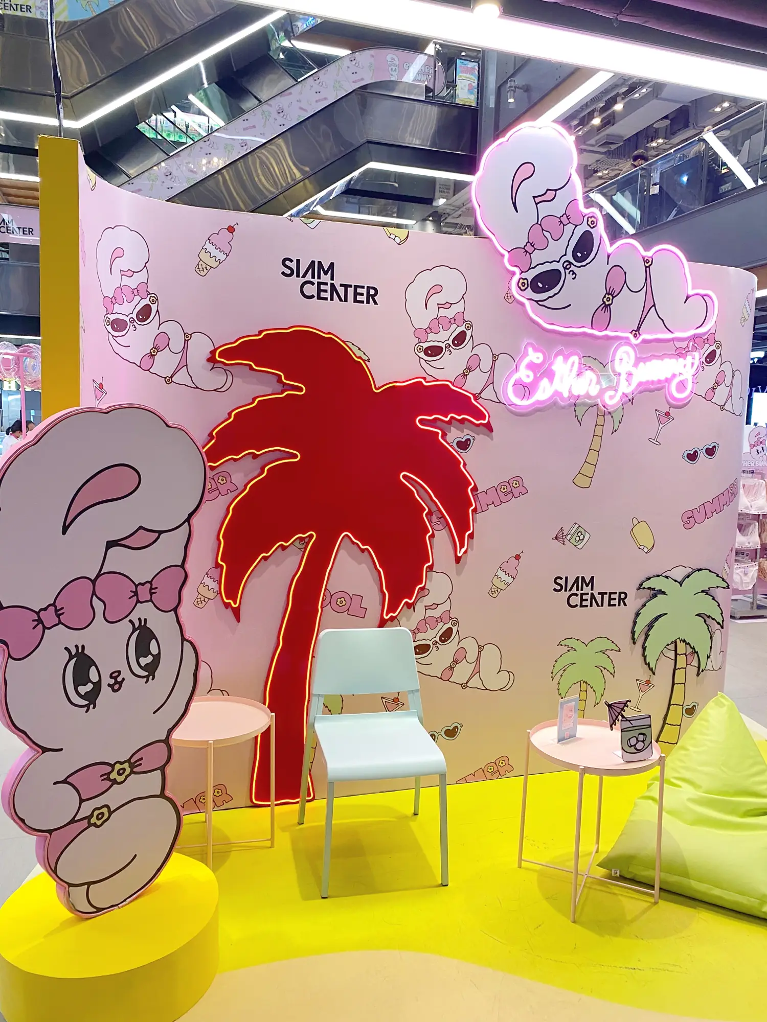 奴隷のESTHER BUNNY、見逃さないで! 🐰💗 | specialniceが投稿したフォトブック | Lemon8