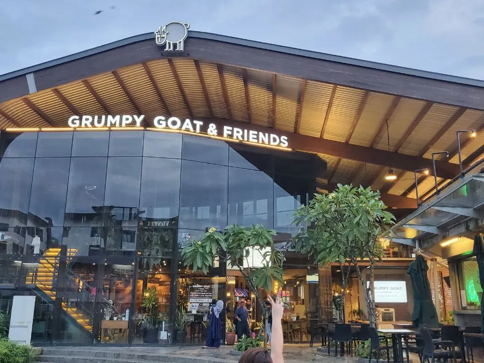 Slayÿyyyÿyyyy | แกลเลอรีที่โพสต์โดย Jia Hui Lee | Lemon8