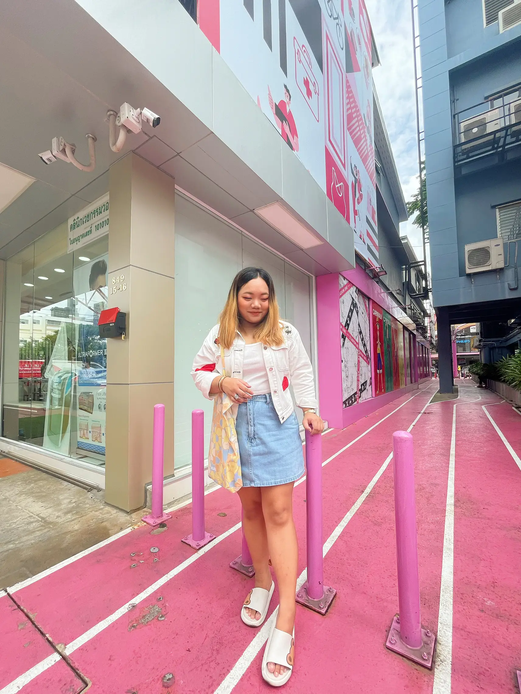 👗OOTD วันชิวๆ พร้อมพิกัดกระเป๋าแบบน้อง Hannah 4EVE 💗 | แกลเลอรีที่โพสต์โดย F E R R Y | Lemon8