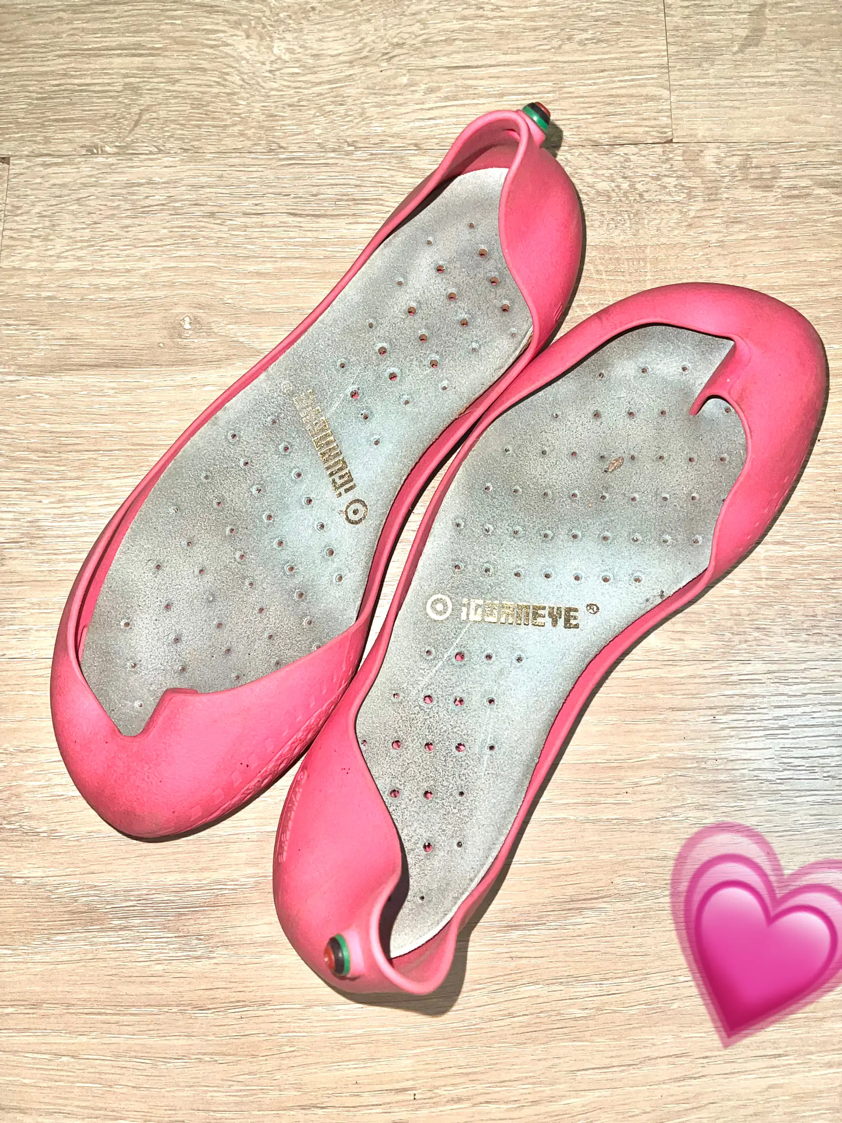 💗 พาส่องรองเท้าสุดแปลก จากแบรนด์ iguaneye | แกลเลอรีที่โพสต์โดย 〰️ninanvee🫧 | Lemon8