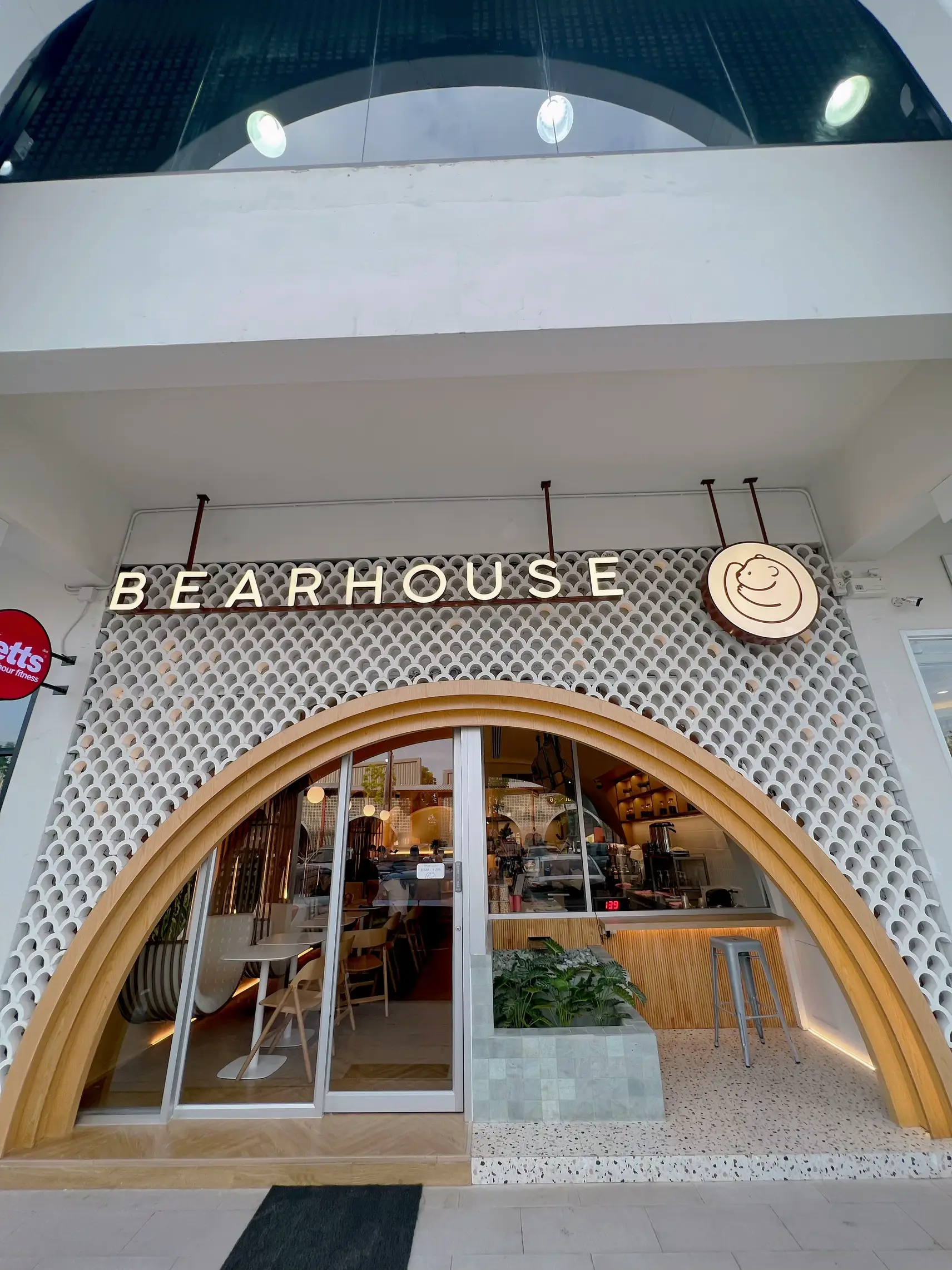 เคยลองยัง BEAR HOUSE ชานมหมีที่ไข่มุกอร่อยสุดๆ🐻🧋 | แกลเลอรีที่โพสต์โดย กะทิ🥥~ | Lemon8