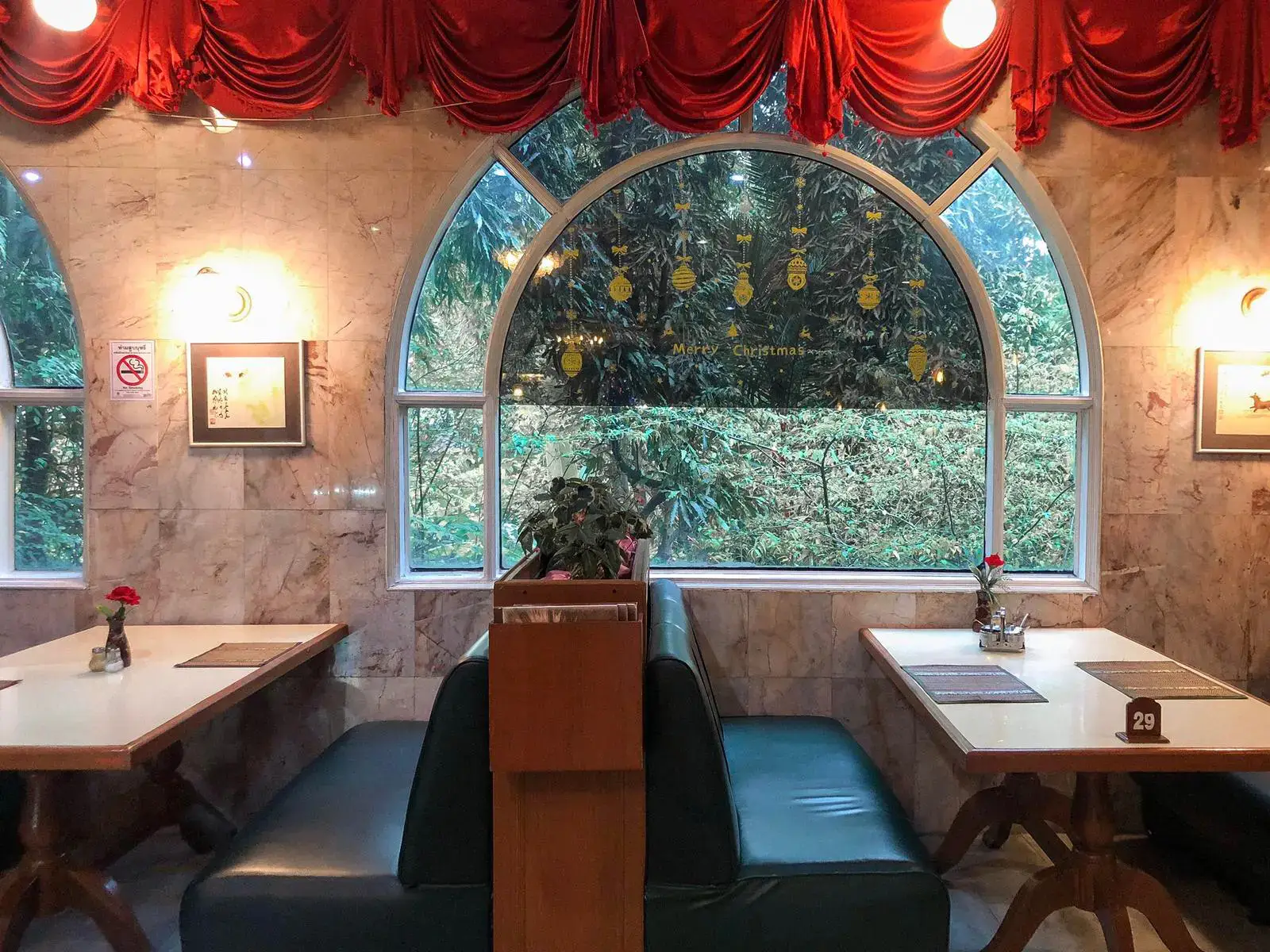 💖 A delicious face in a vintage hotel. | Gallery posted by SweetieMild ...