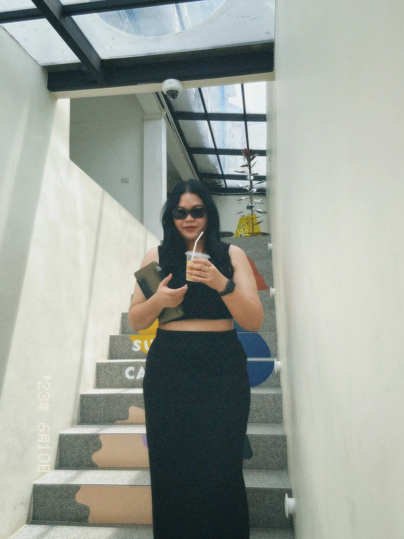 # OOTD แชร์ไอเดียแต่งตัวสาวอวบ80kg++🤍🖤 | แกลเลอรีที่โพสต์โดย Khunmhiu | Lemon8