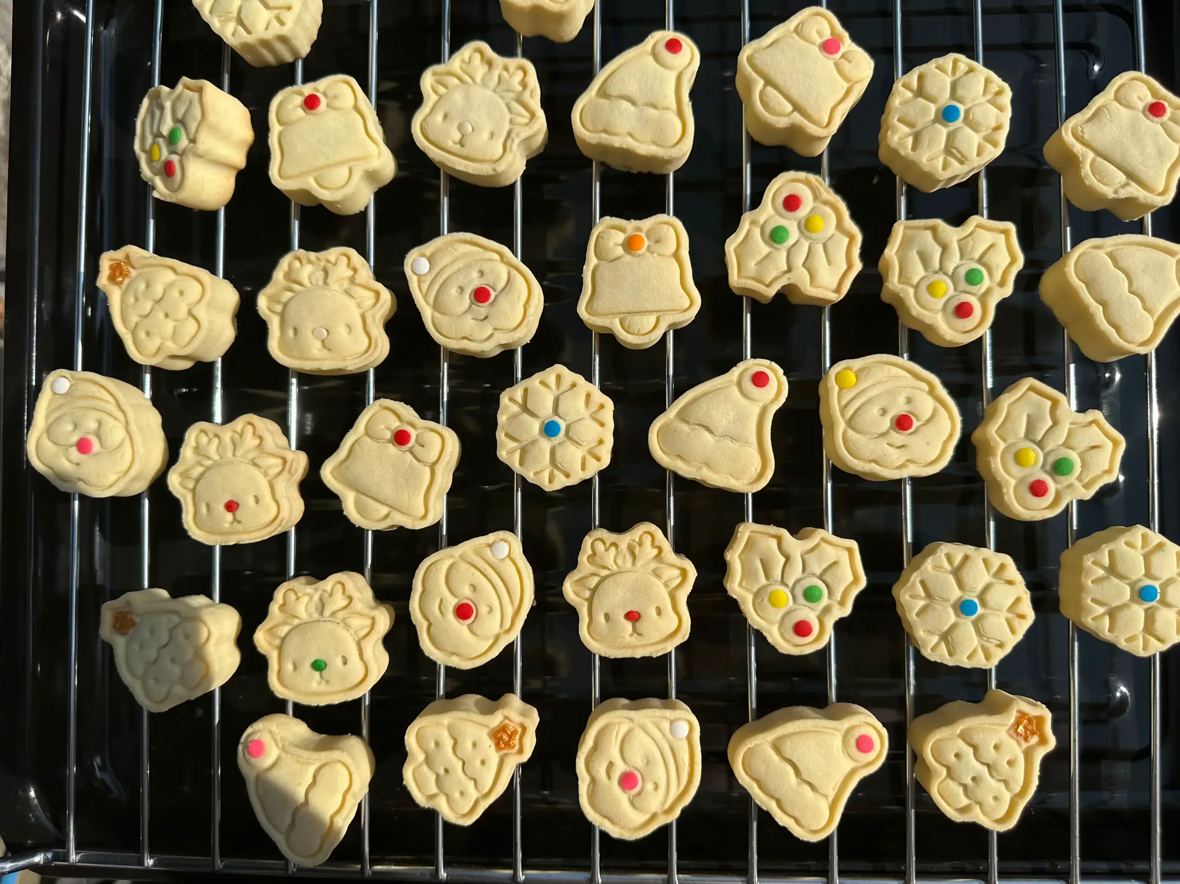 คุกกี้ทาร์ตเนยสด ไส้สัปปะรด ตร | แกลเลอรีที่โพสต์โดย Creammii_wang | Lemon8