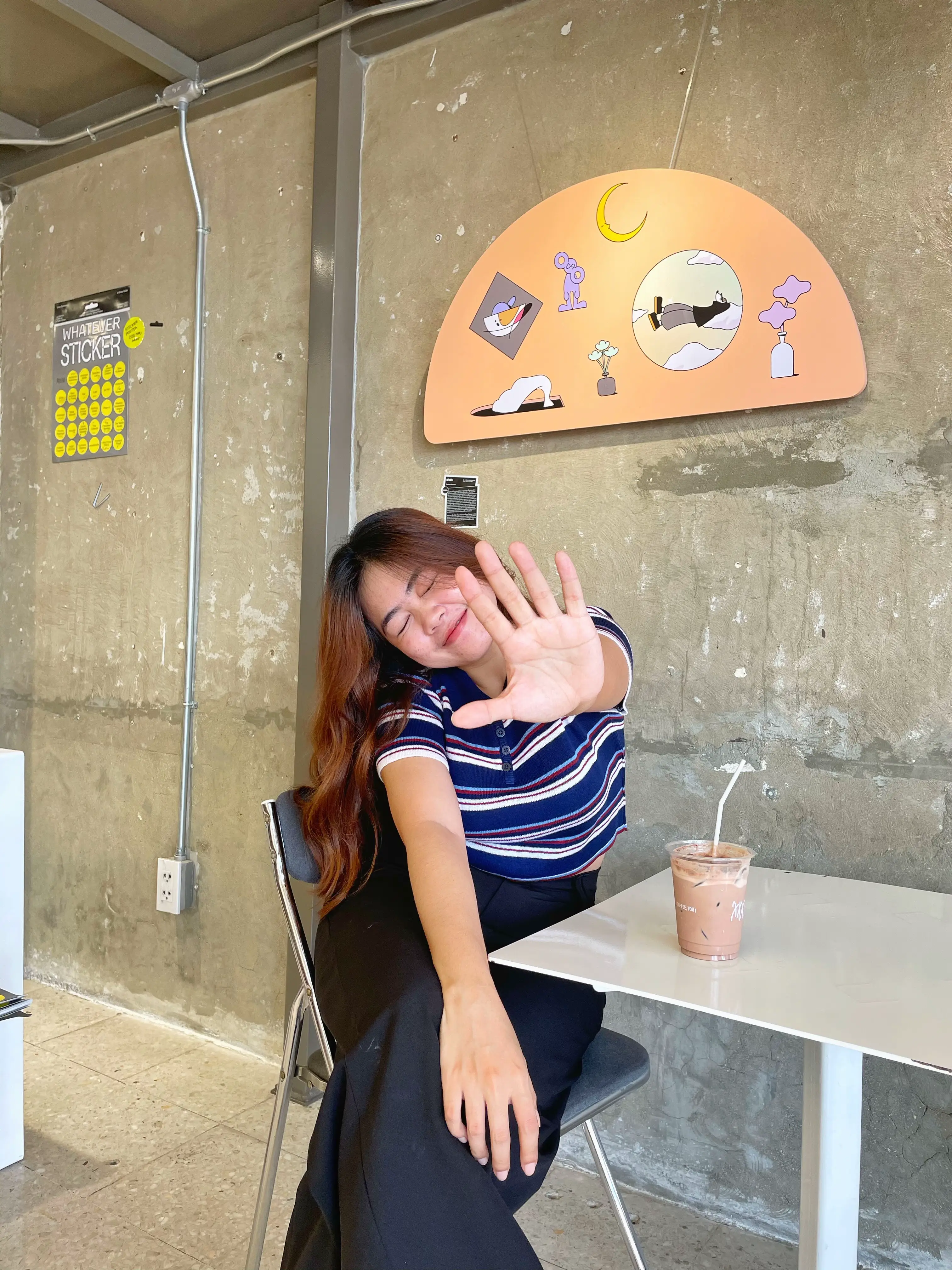 พาไปคาเฟ่ย่านแบริ่งร้านใหญ่ม้ากก 🍞🍊🥛. ˚ ♡(ถ่ายรูปสวยทุกมุม) | แกลเลอรีที่โพสต์โดย VIEWKMJ | Lemon8