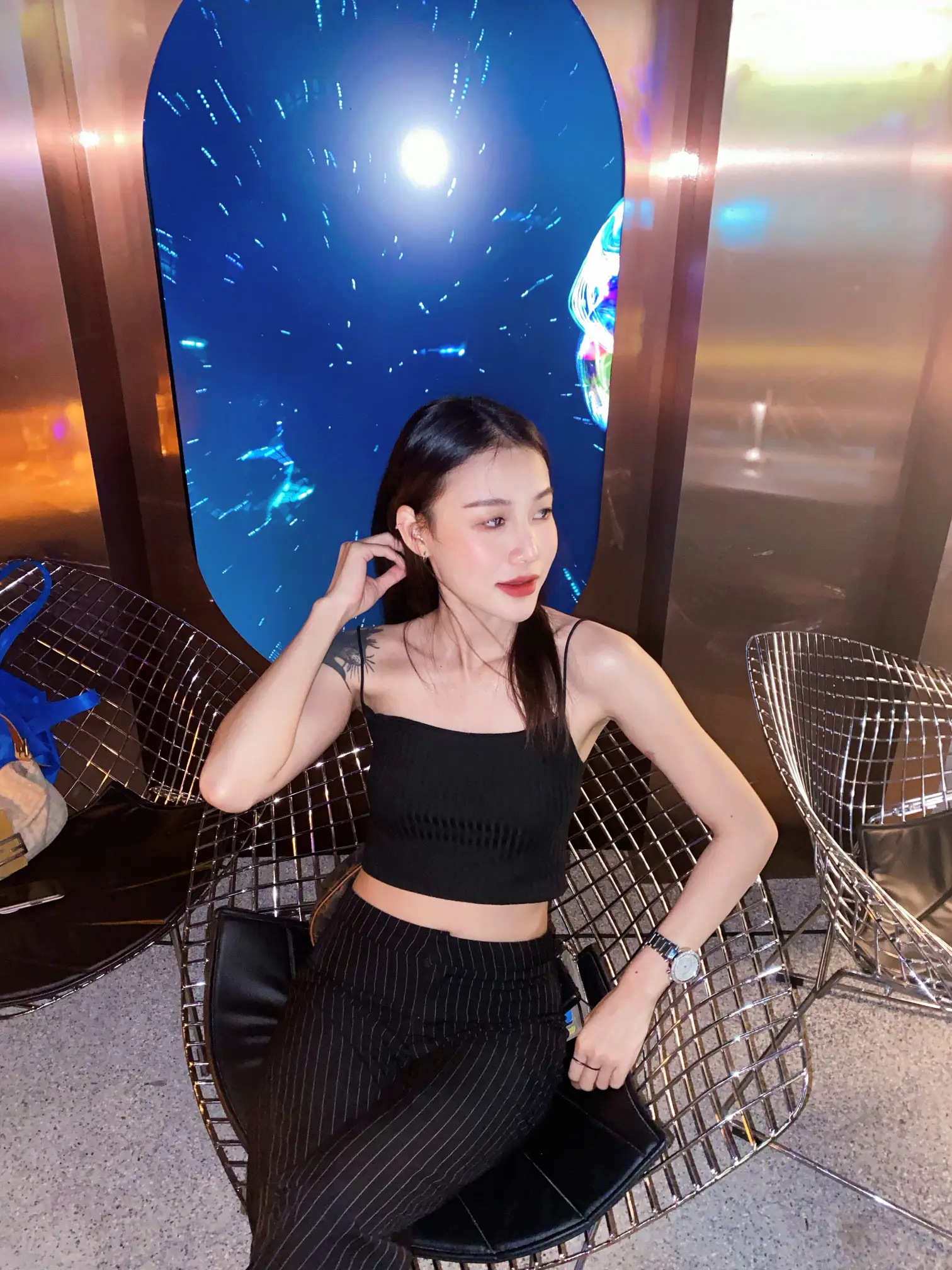 ร้านชิลล์เปิดใหม่ ATMOS ON TOP SILOM 🪐🥂 | แกลเลอรีที่โพสต์โดย Khwannnn ...