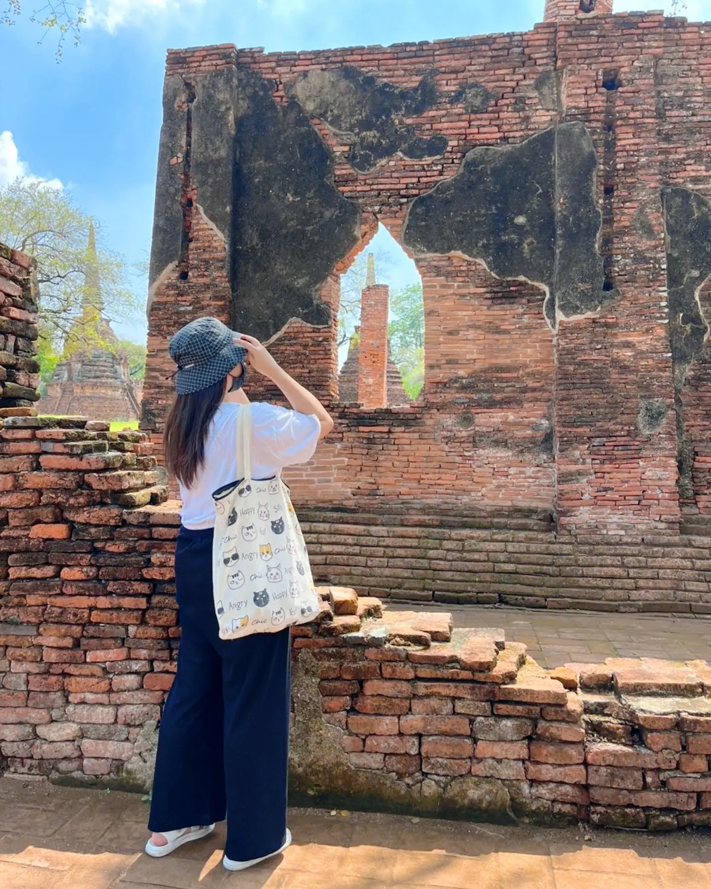 แต่งตัวสาวอวบ กางเกงพรางหุ่น🫢 | แกลเลอรีที่โพสต์โดย mintber_ry | Lemon8