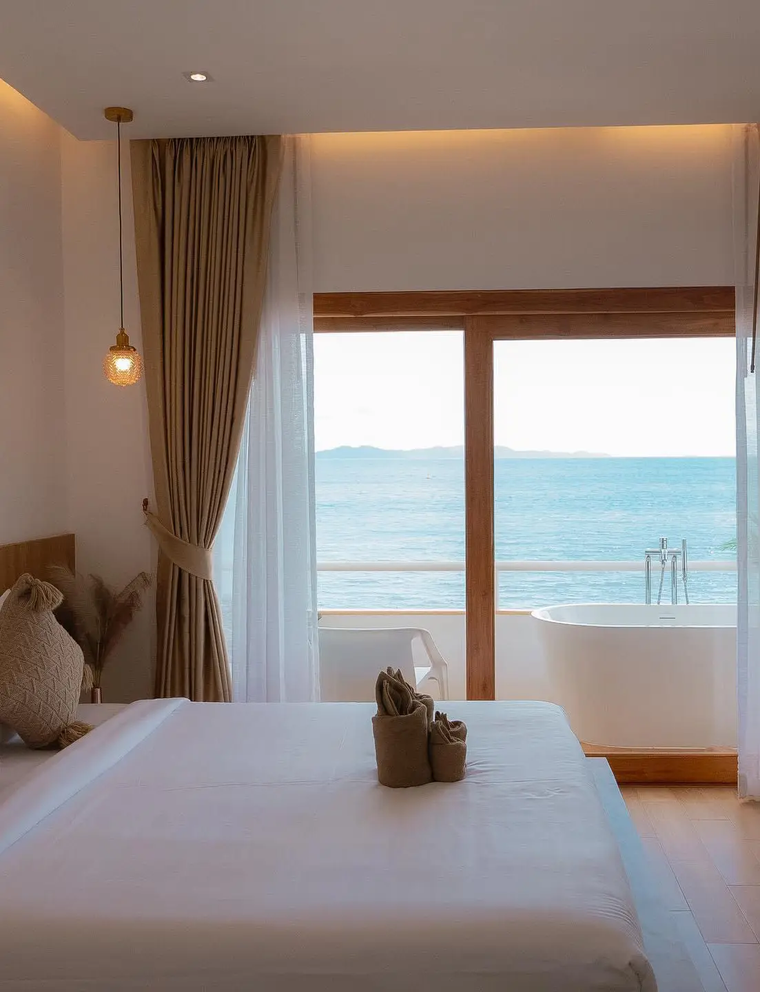 U&Me resort kohlarn รีสอร์ท #เกาะล้าน 🏝🐠 | แกลเลอรีที่โพสต์โดย lbzero | Lemon8