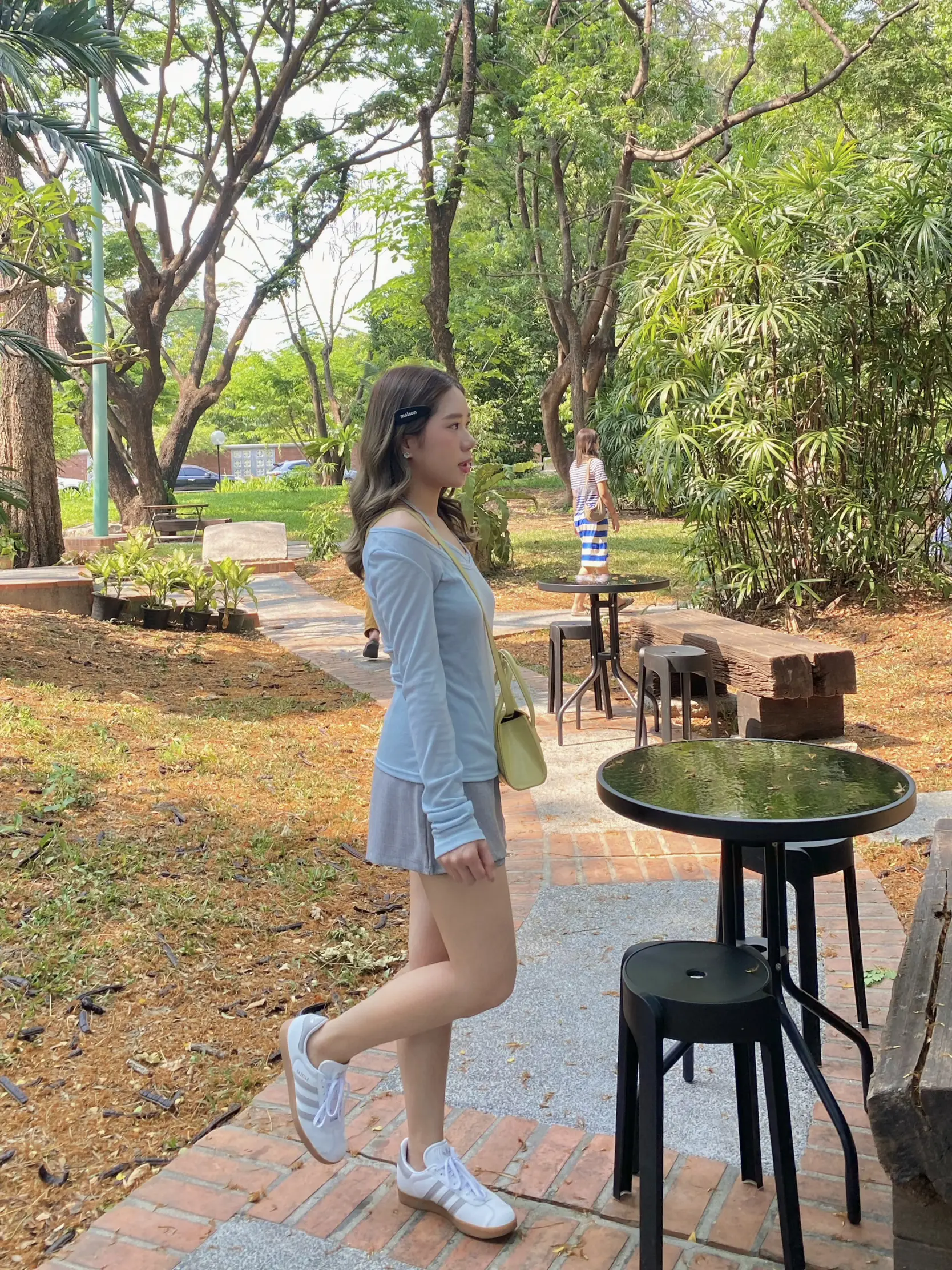 ootd ไปเที่ยวช่วงสงกรานต์🫧🦋 | แกลเลอรีที่โพสต์โดย ployphanr | Lemon8