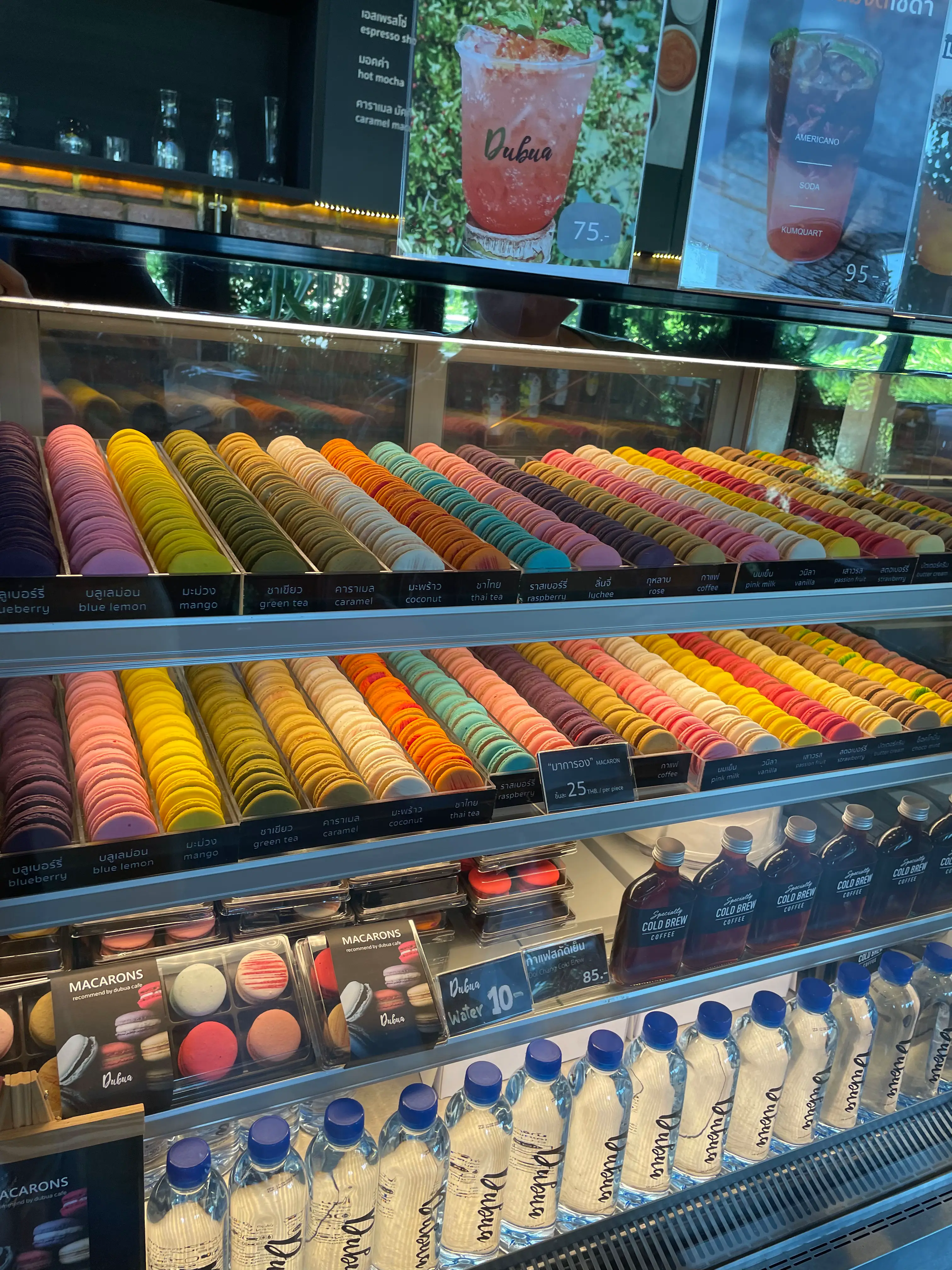 นี่คาเฟ่หรือสวนสัตว์กันแน่นะˏˋ 🐴 🐰‧⁺ 🖼*•(น้อน ๆ น่ารักม้ากก) | แกลเลอรีที่โพสต์โดย VIEWKMJ | Lemon8