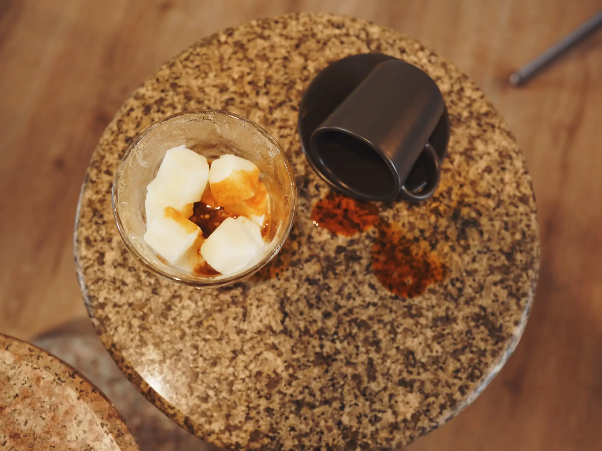 Le space cafe คาเฟ่vibe ดีเป็นสตูดิโอเฟอร์นิเจอร์ด้วย | แกลเลอรีที่โพสต์โดย seenamz | Lemon8