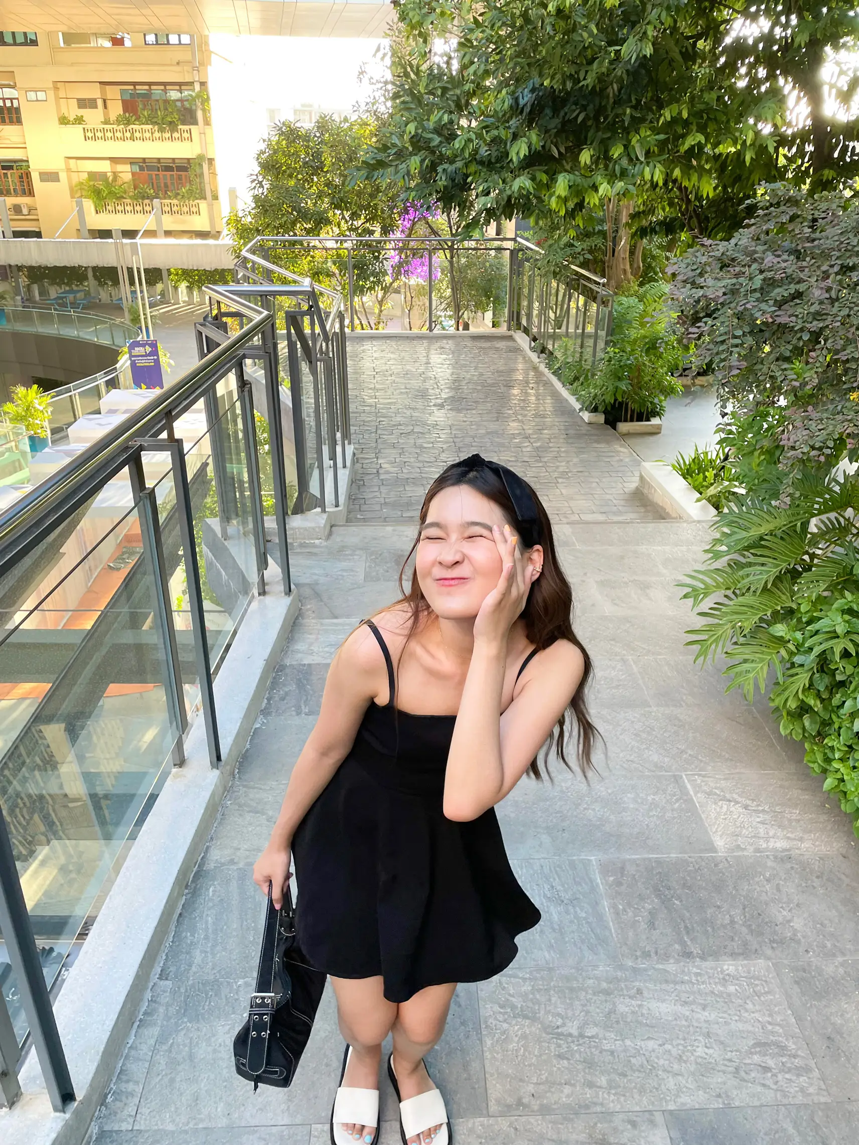 สายแฟต้องมี เดรสโกงหุ่น ใส่แล้วเพียว สาวมีสะโพกเลิฟเว่อ 💓 | แกลเลอรีที่โพสต์โดย Nini ᐧ༚̮ᐧ𖧷🍅 | Lemon8